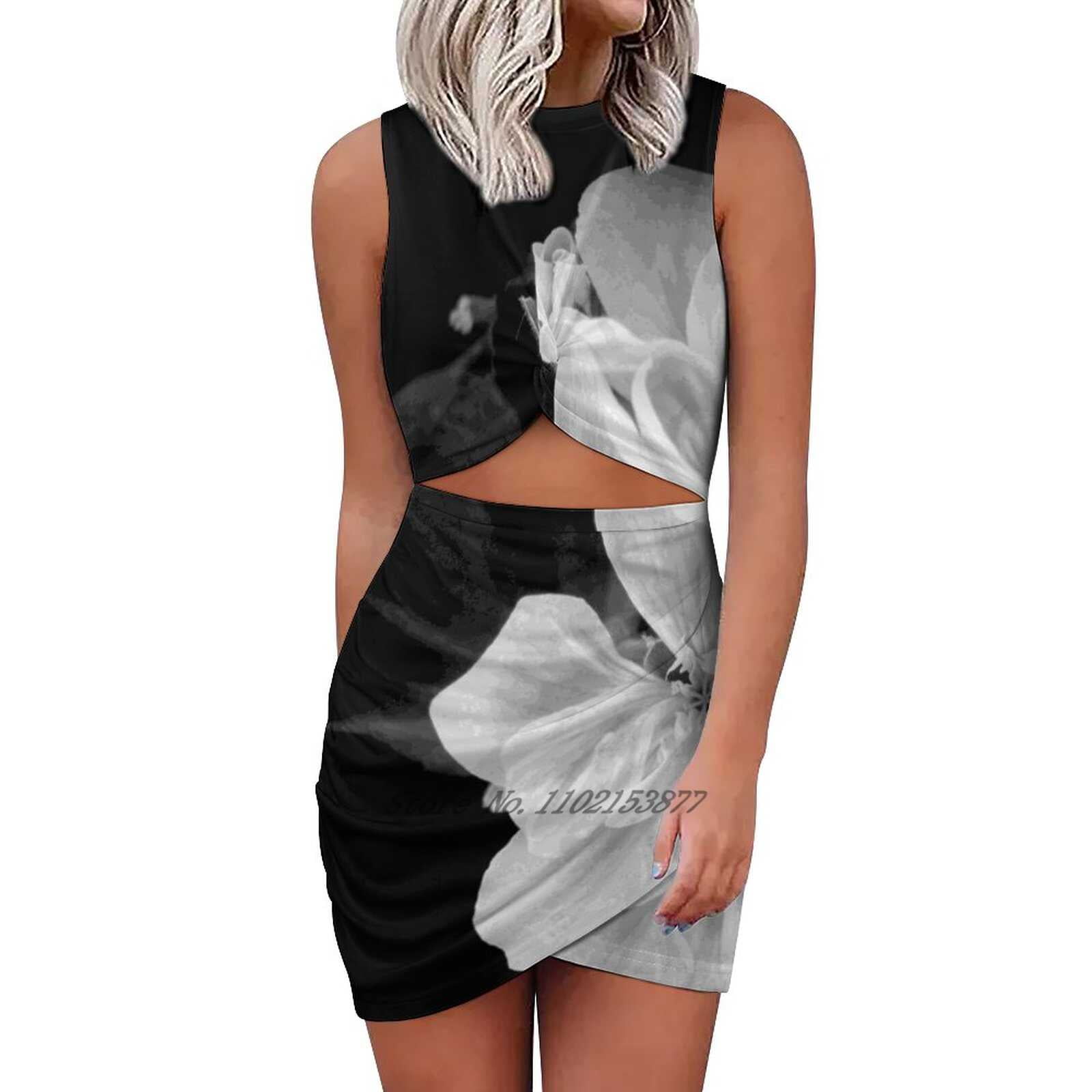 Beautiful Black And White Geranium Flower Close - Up Loose Pocket Dress Summer Sexy V Neck Dress ...
