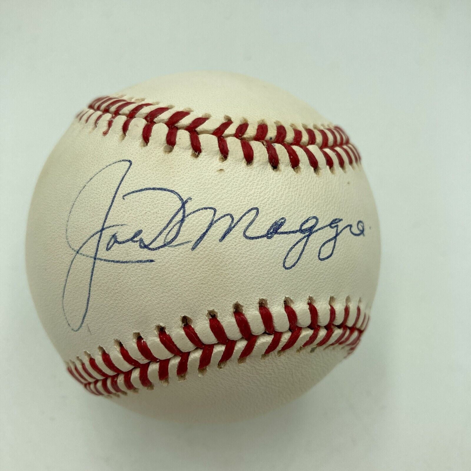 Beautiful Joe Dimaggio Signed Autographed American League Baseball With ...
