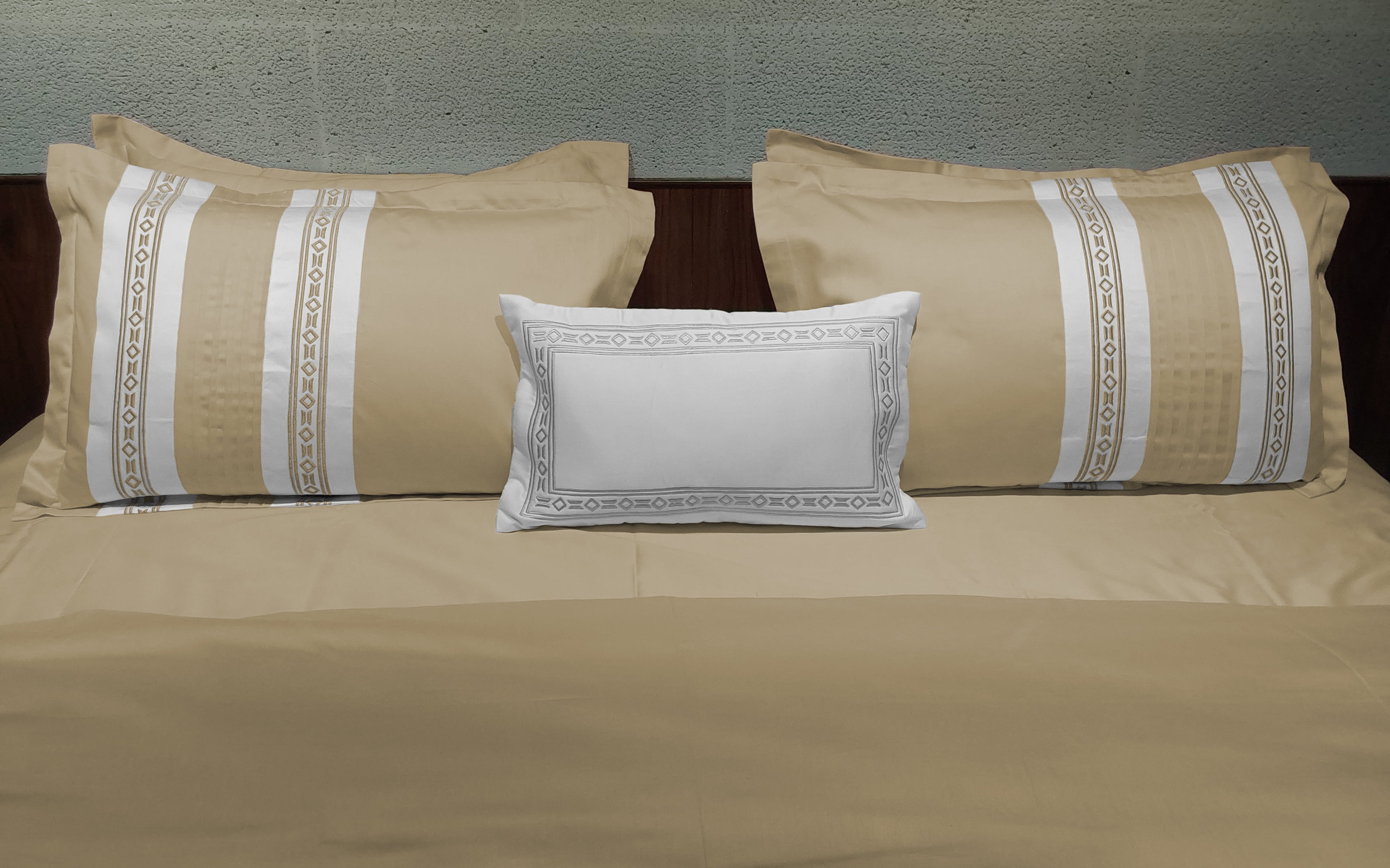 BedDecor Radiance Diamond Dreams Cotton Duvet Set with Exquisite Elegance and Embroidered Allure ...
