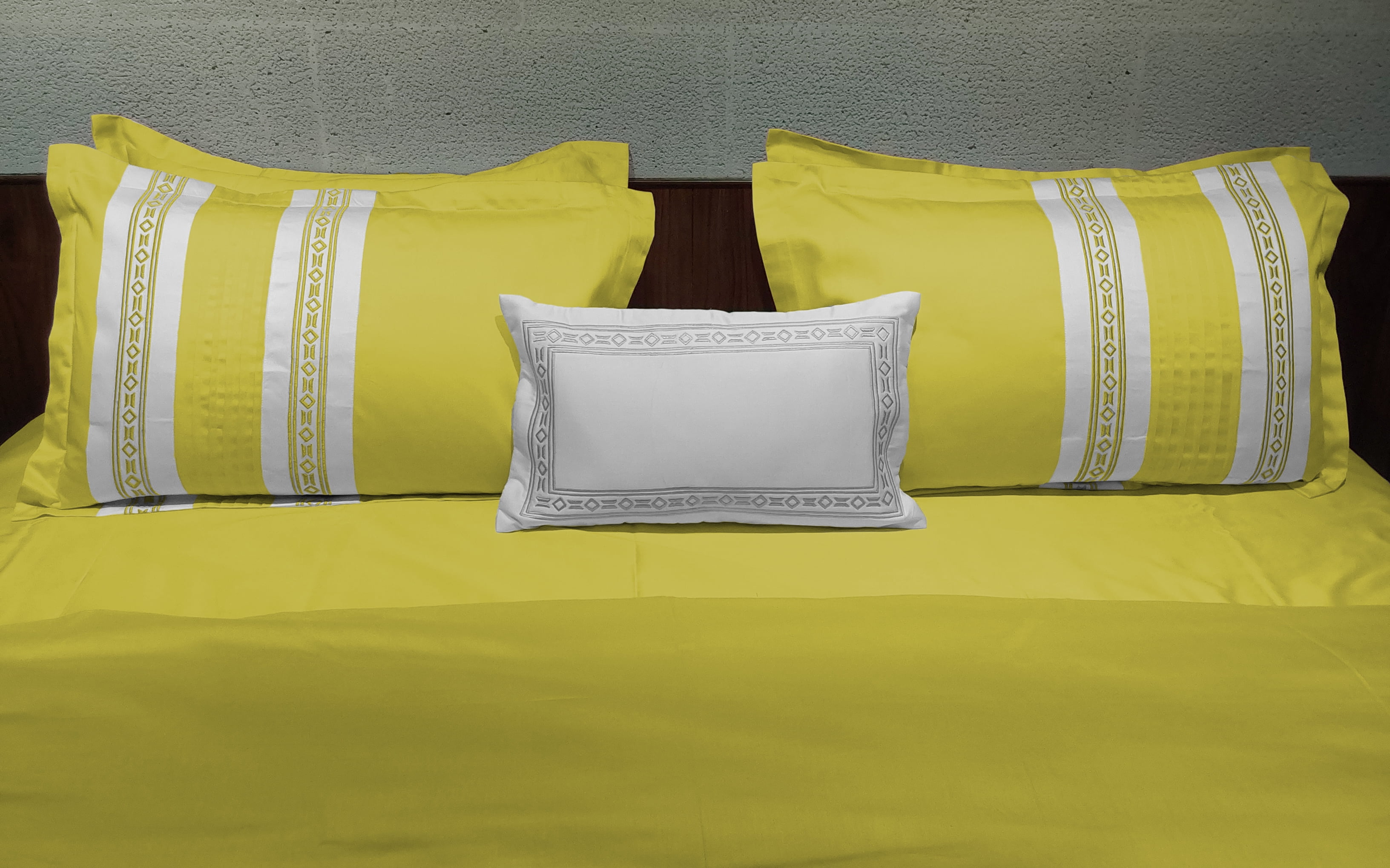 BedDecor Radiance Diamond Dreams Cotton Duvet Set with Exquisite ...