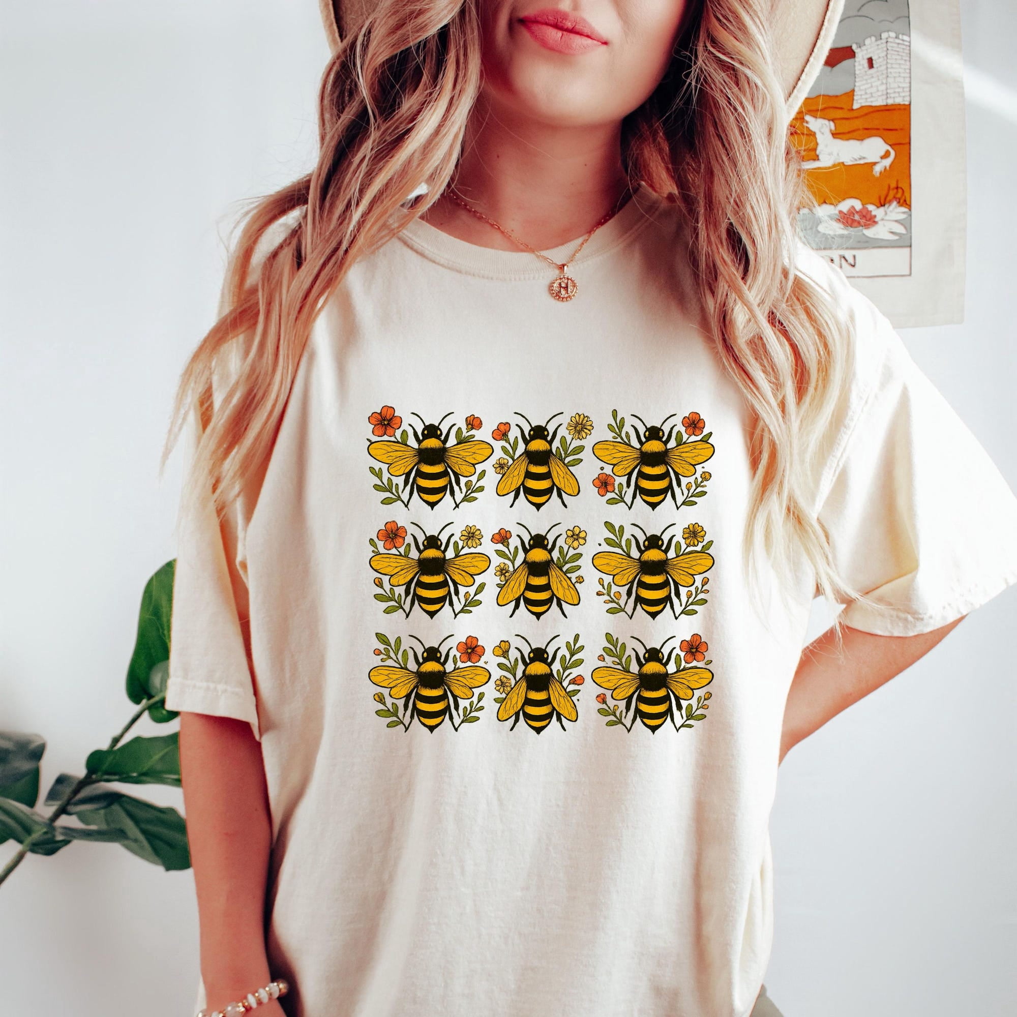 Bee Lover ShirtBee ShirtHoneybee Cottage Core ShirtBeekeeper Gift Cute ...