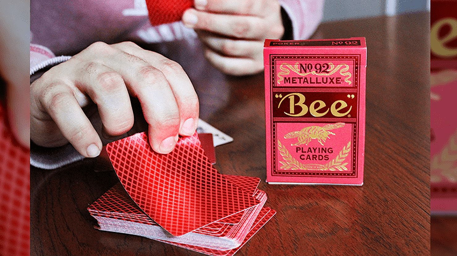 Bee Red MetalLuxe Playing Cards by US Playing Card - Walmart.com