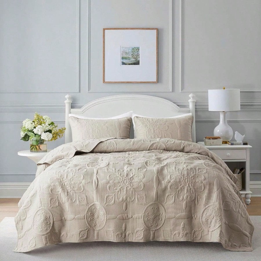 Beige Damask Quilt King Size Bedding Sets with 2 Pillow Shams Boho ...