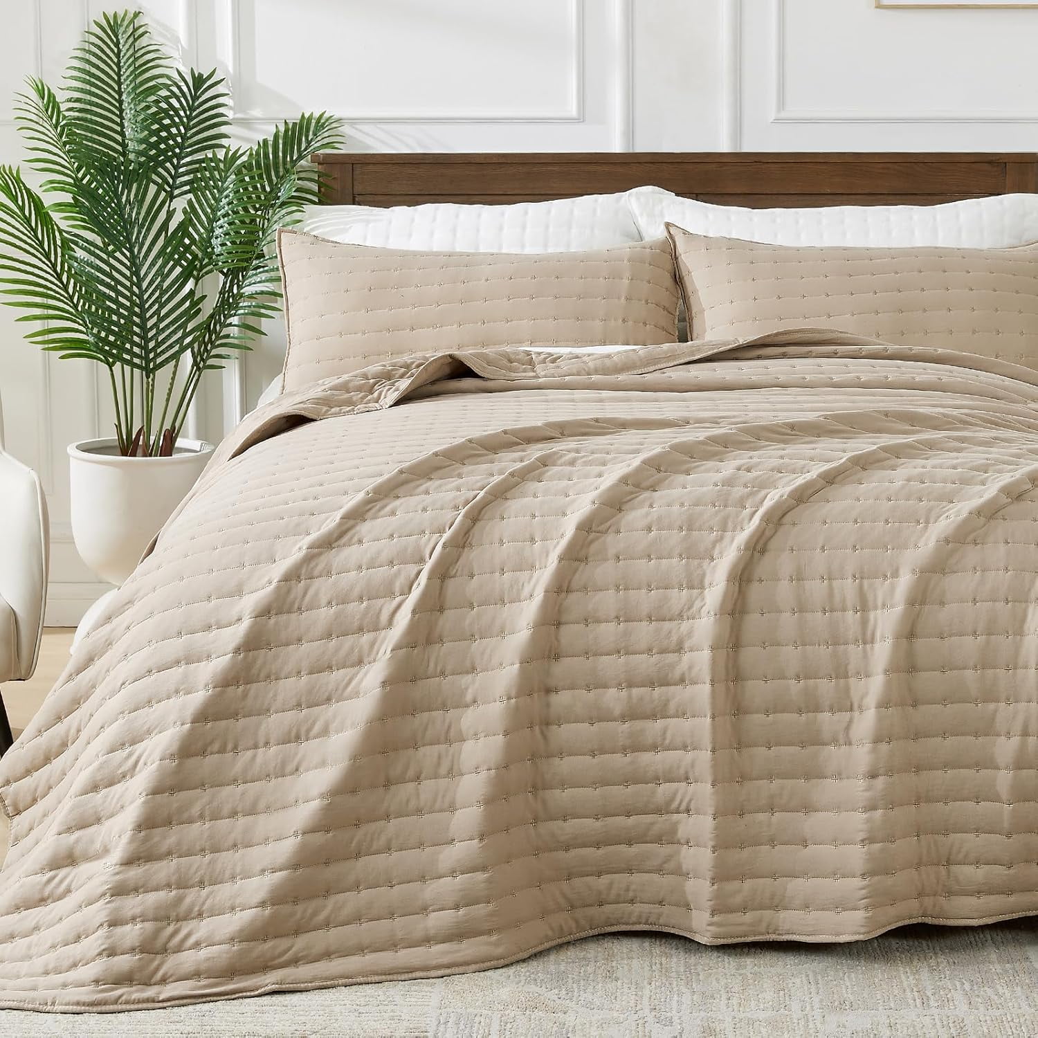 Beige Quilt Queen Size Bedspread Lightweight Coverlet Queen Quilt Sets ...