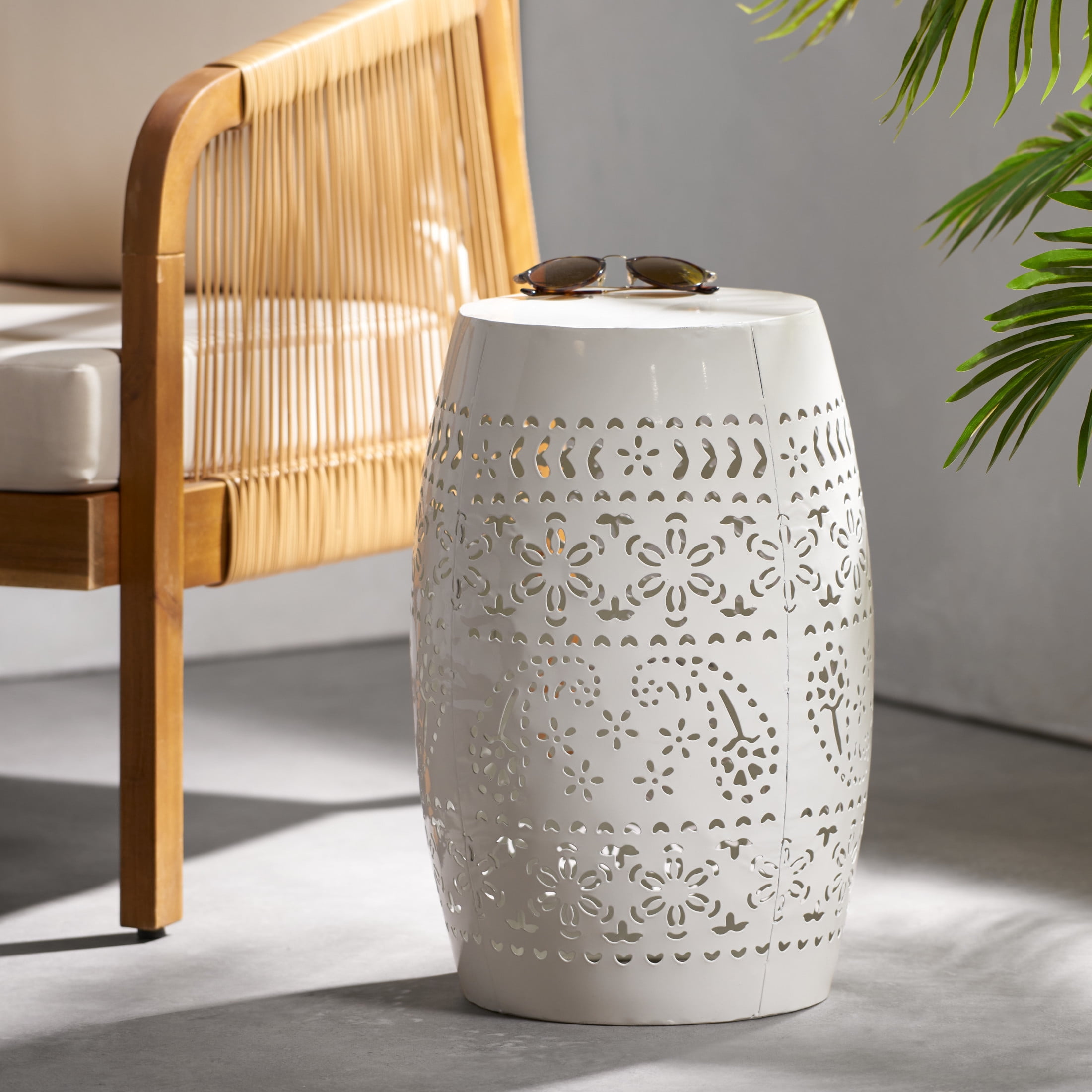 Bobby Outdoor Indoor/Outdoor Metal 12 Inch Side Table, White - Walmart.com
