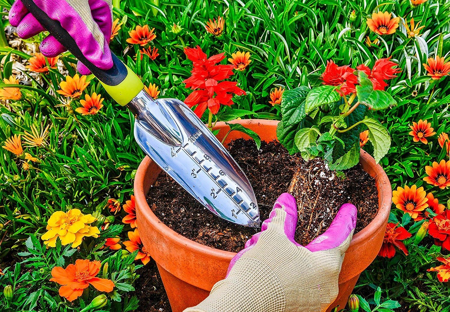 Bend Proof and Rust Proof Aluminum Transplanter Trowel with Ergonomic ...