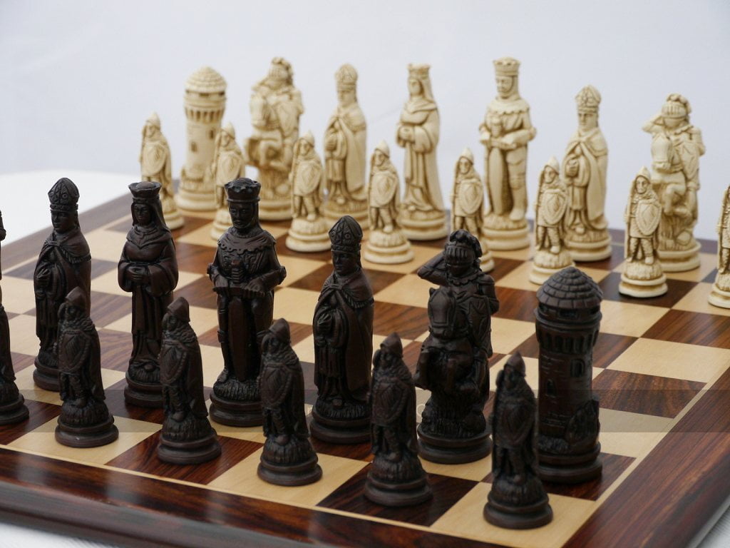 Berkeley Camelot Ornamental Chess set (cream and brown, board not ...