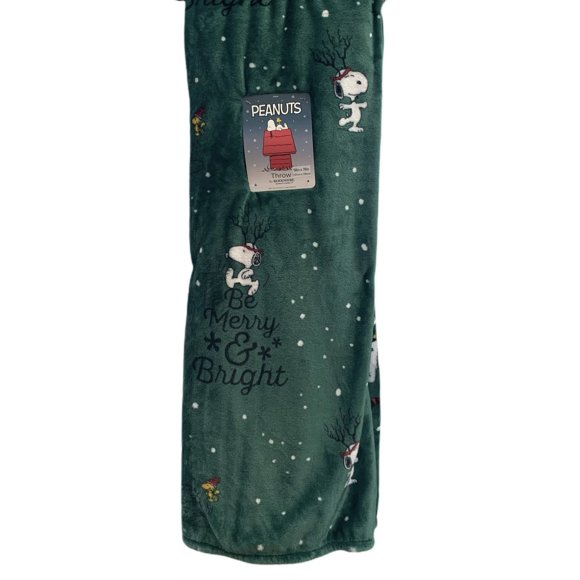 Peanuts Throw Blanket