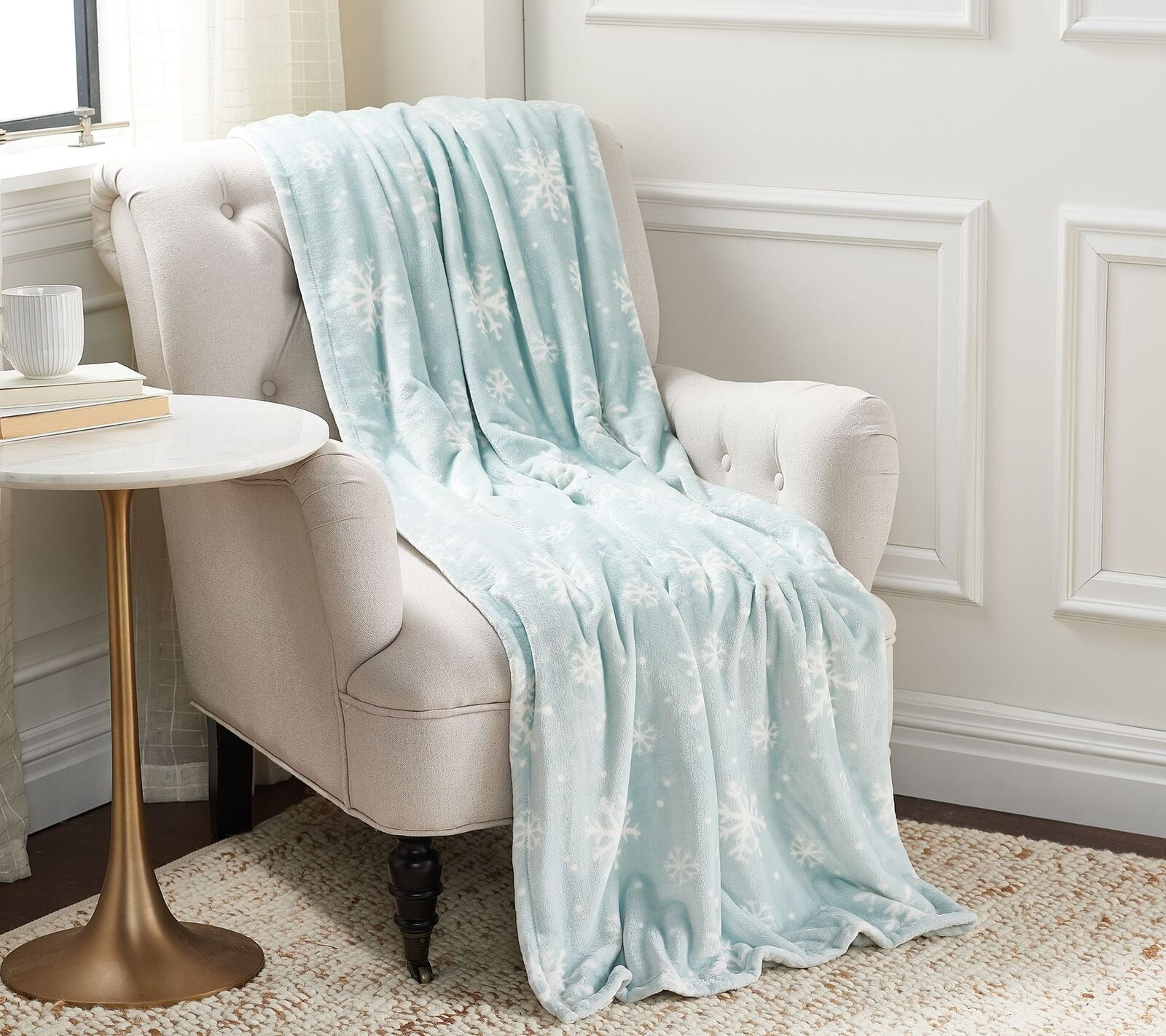 Berkshire Oversized VelvetSoft Whimsical Holiday Throw in Snowflake ...