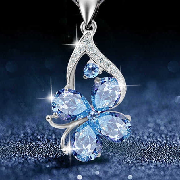 clover leaf necklace