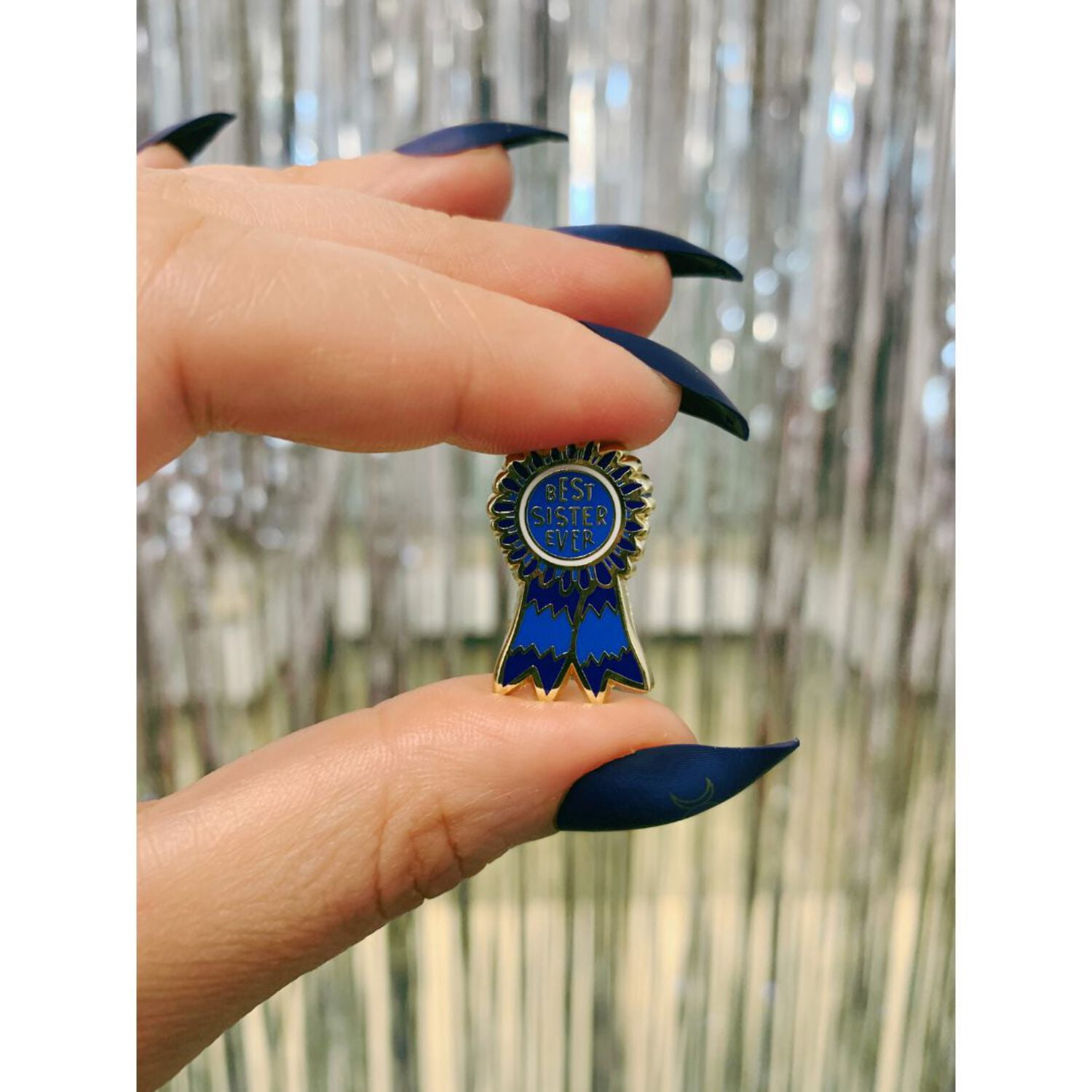 Best Sister Ever Enamel Lapel Pin - Walmart.com