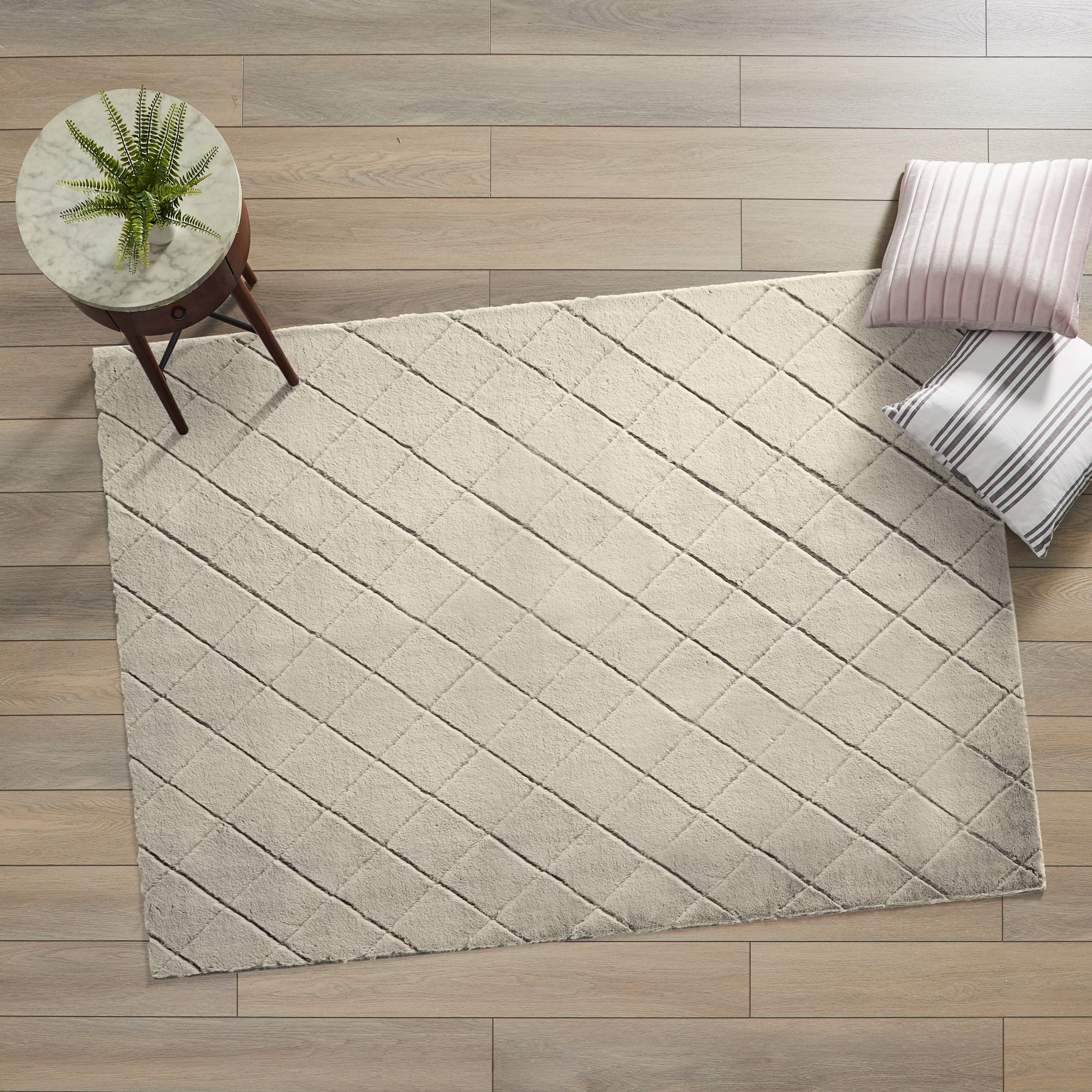 Better Homes & Gardens, 5' x 7' Tan Diamond Rabbit Faux Fur Area Rug ...