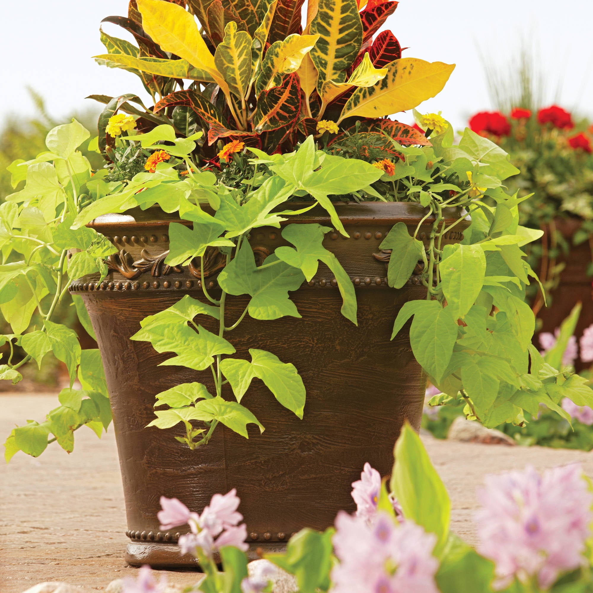 Better Homes and Gardens Monteverde Planter, Multiple Sizes - Walmart ...