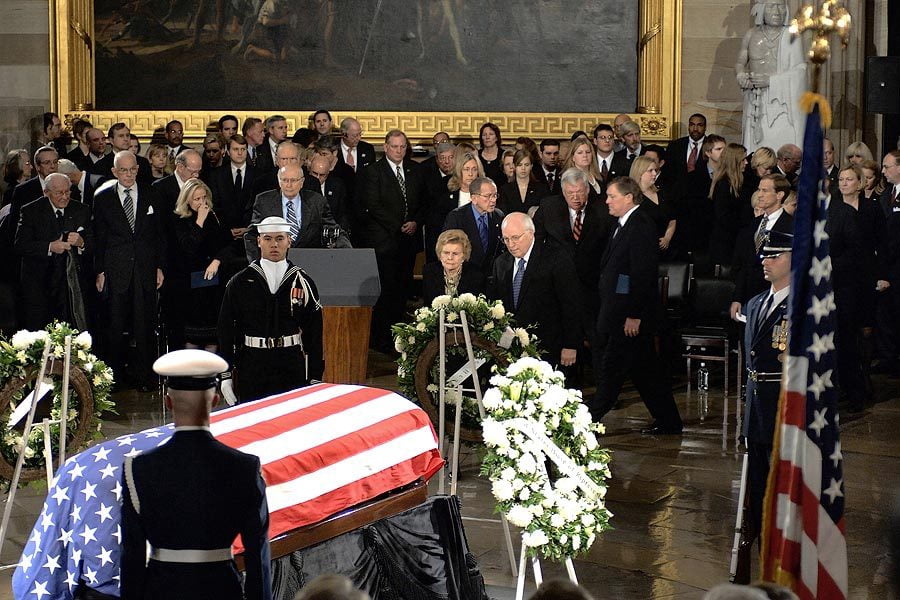Betty Ford Approaches Gerald Ford's Casket - 20x30 Inch Glossy ...