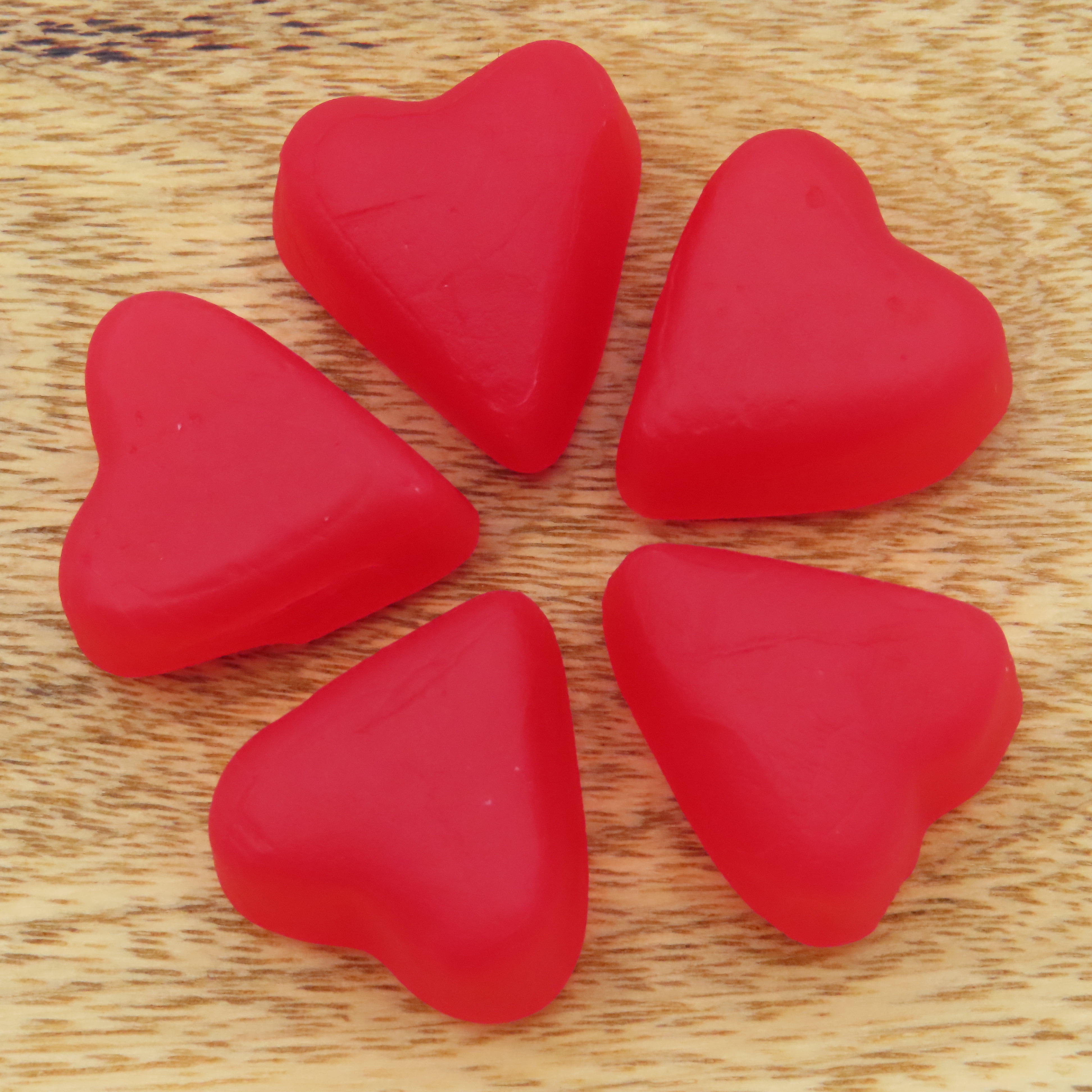Beulah's Cherry Juju Hearts, 2 Pound Package, 100 Pieces of Candy ...