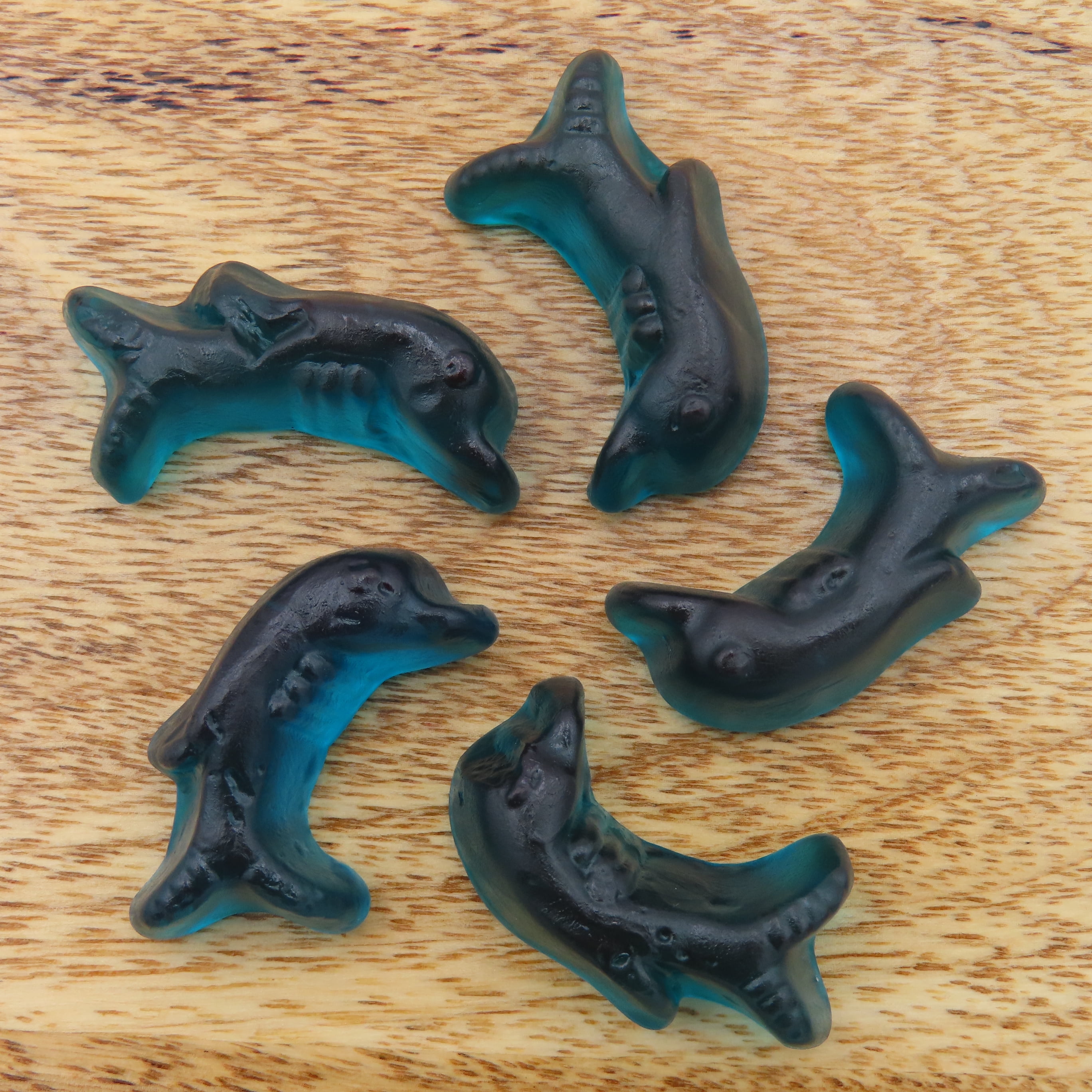 Beulah's Gummy Blue Dolphins, 2.2 Pound Package, 176 Pieces of Candy - Walmart.com