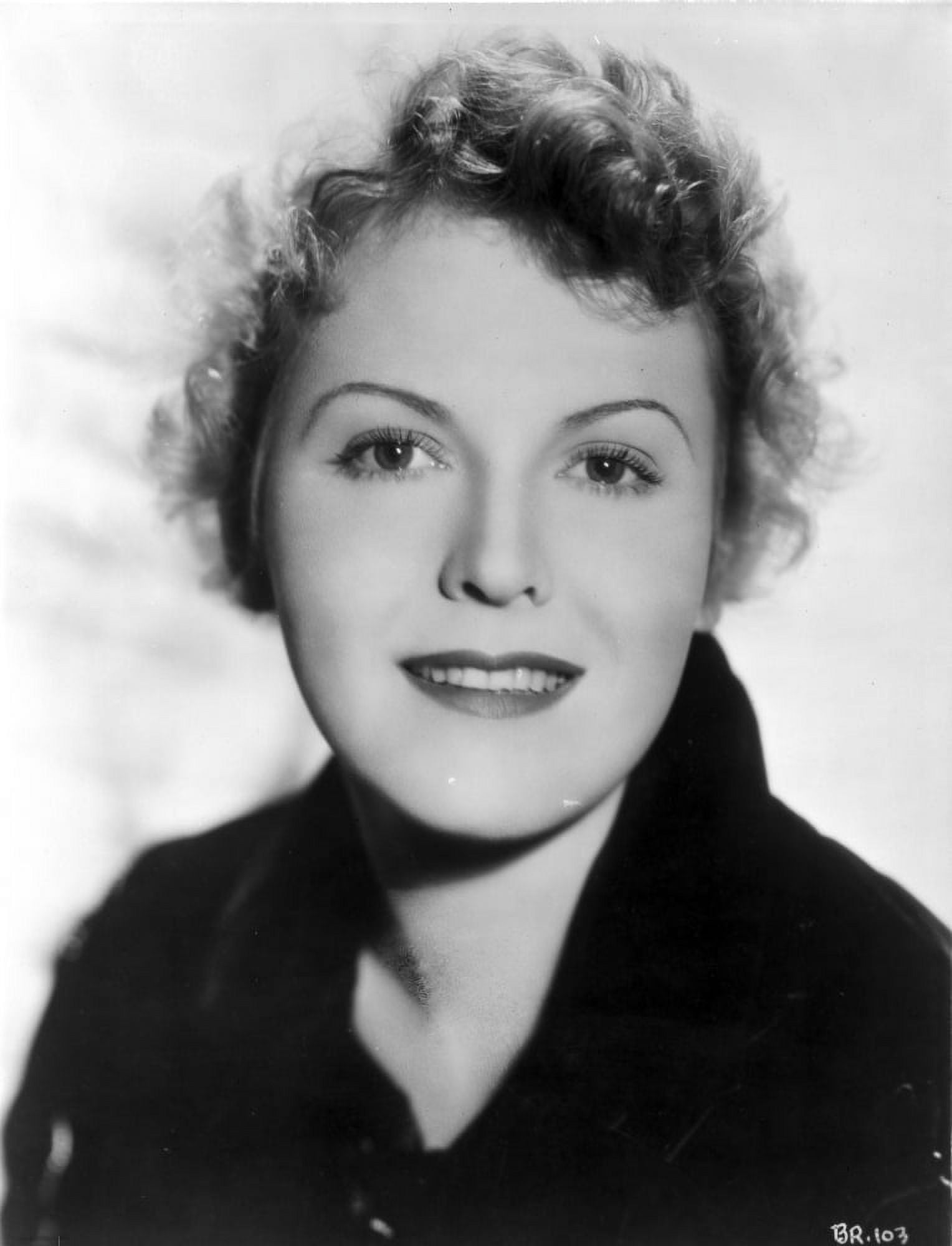 Beverly Roberts Portrait in Classic Photo Print (24 x 30) - Walmart.com