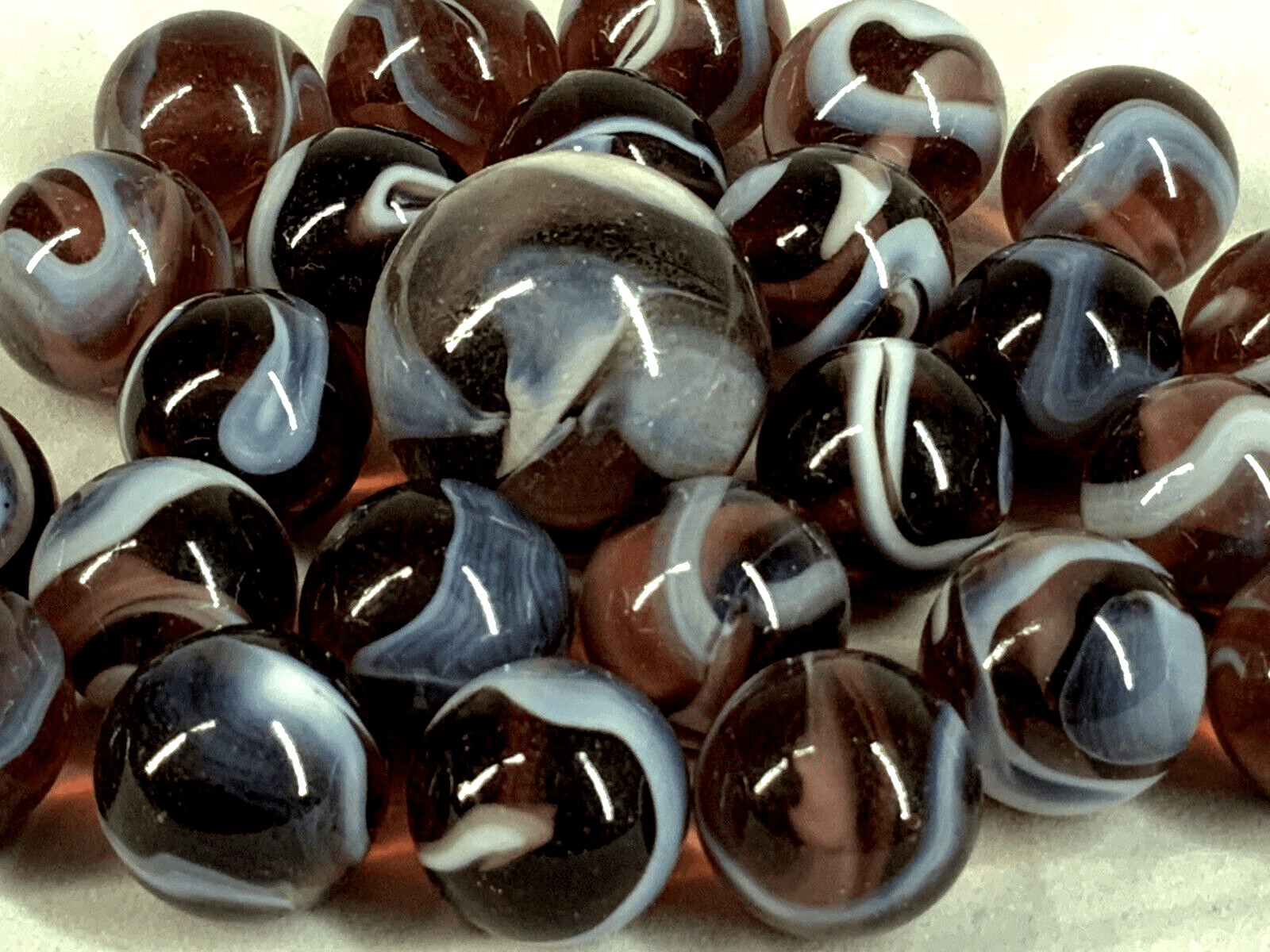 Big Game Toys~25 Glass Marbles Octopus Translucent Clear Purple White ...