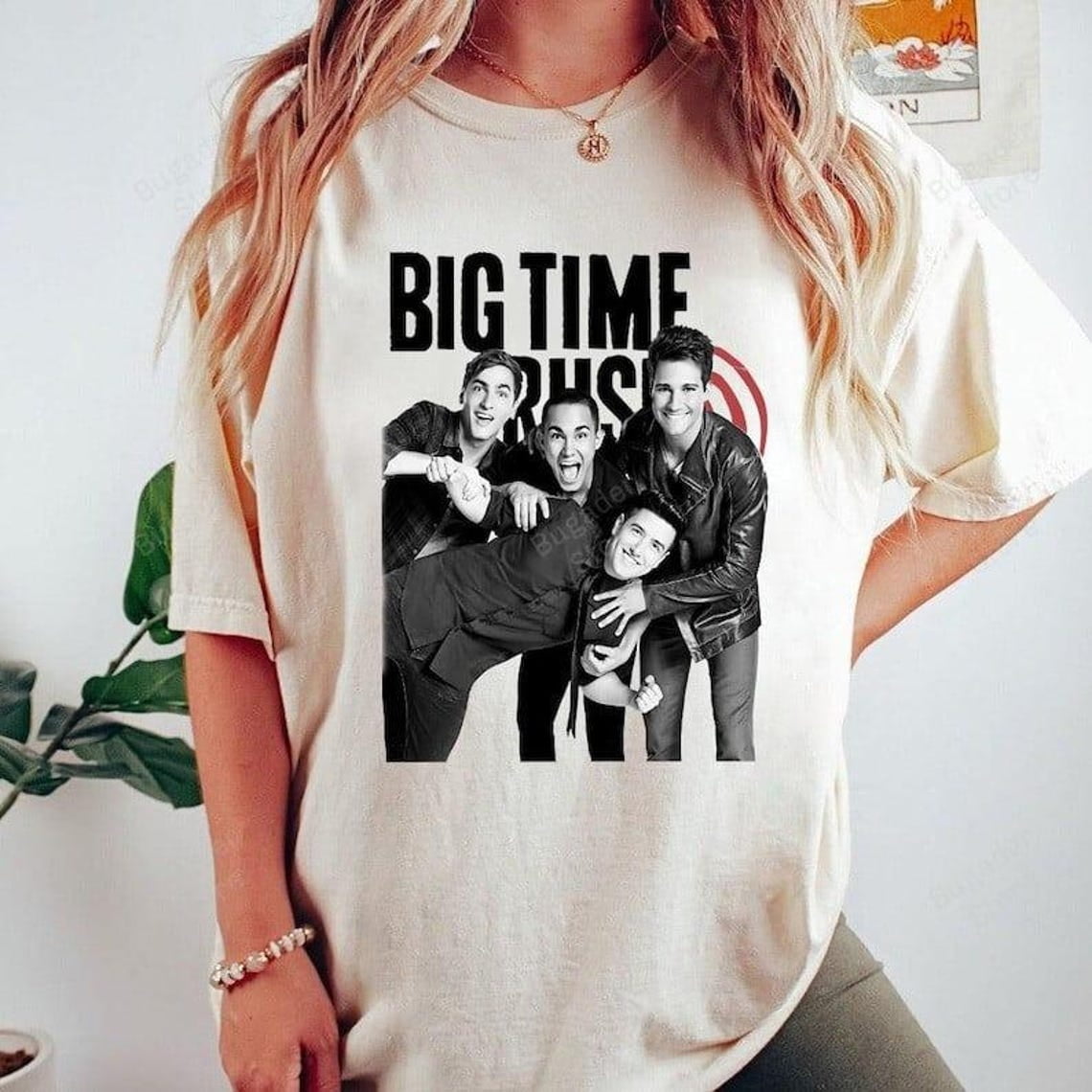 Big Time Rush Shirt | Retro Group Hug Graphic T-Shirt | Unisex Boyband ...
