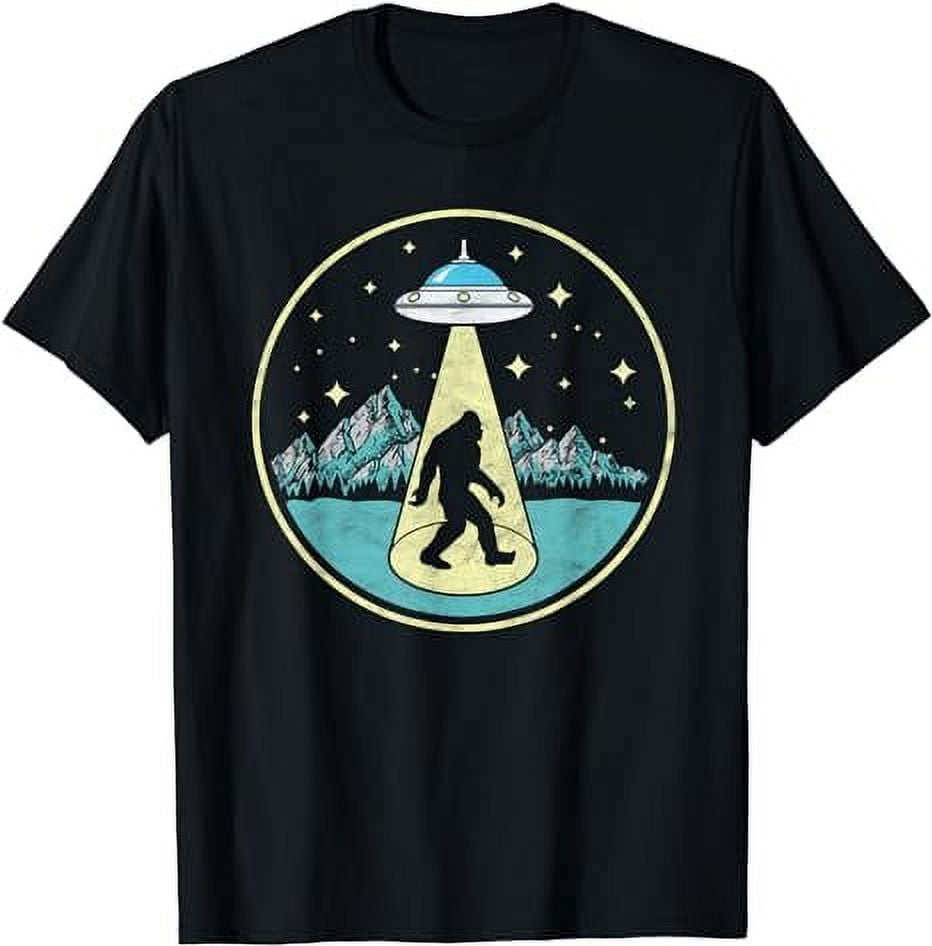 Bigfoot Abduction! Vintage Sasquatch & UFO Alien Graphic T-Shirt ...