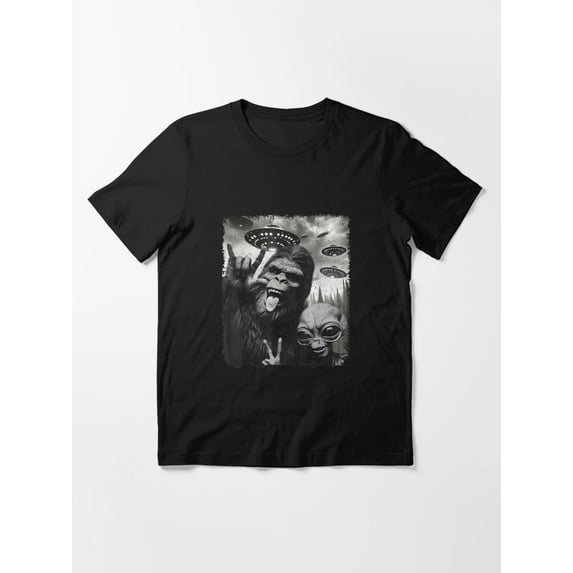 Bigfoot Alien Father Christmas Claus Believer Cute Christmas Unisex T ...