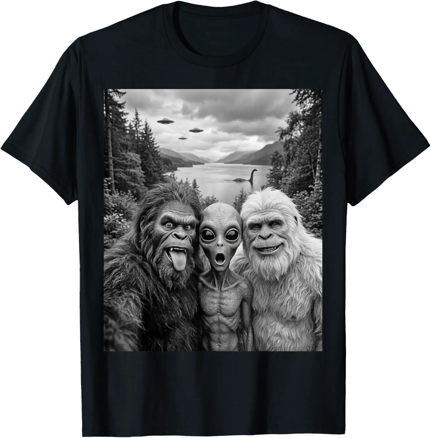 Bigfoot Alien Loch Ness Monster Ufo Selfie Cryptid Art T-Shirt ...