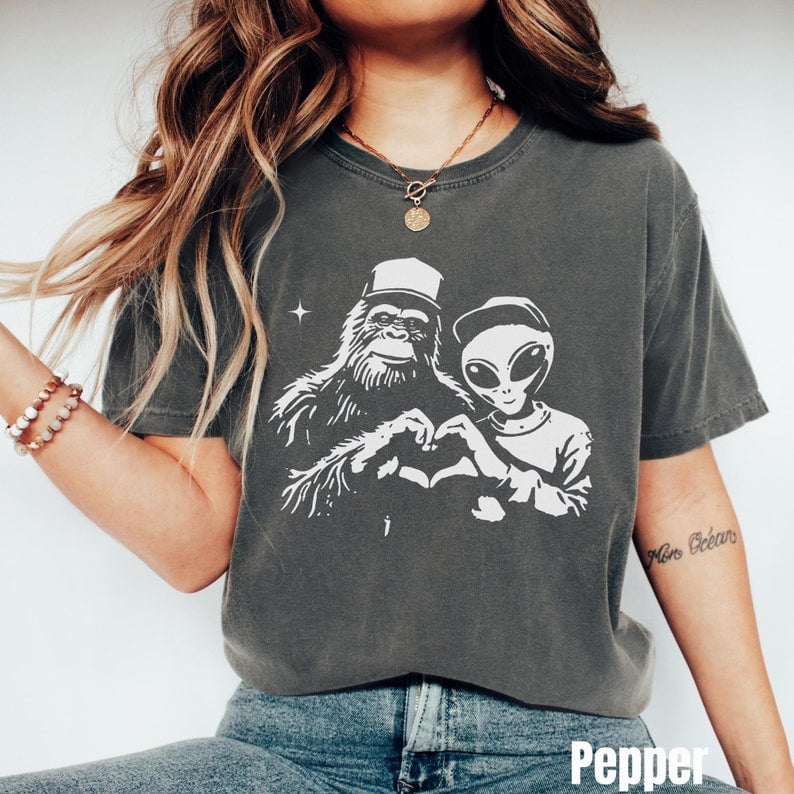 Bigfoot Alien Shirt, Funny Alien Encounter Tshirt, Comfort Colors ...