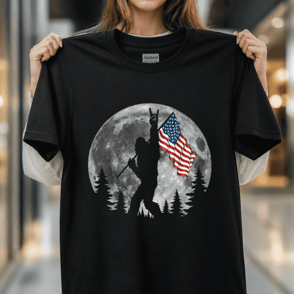 Bigfoot American Flag Sasquatch Patriotic 4th of July Cryptid Hunter ...