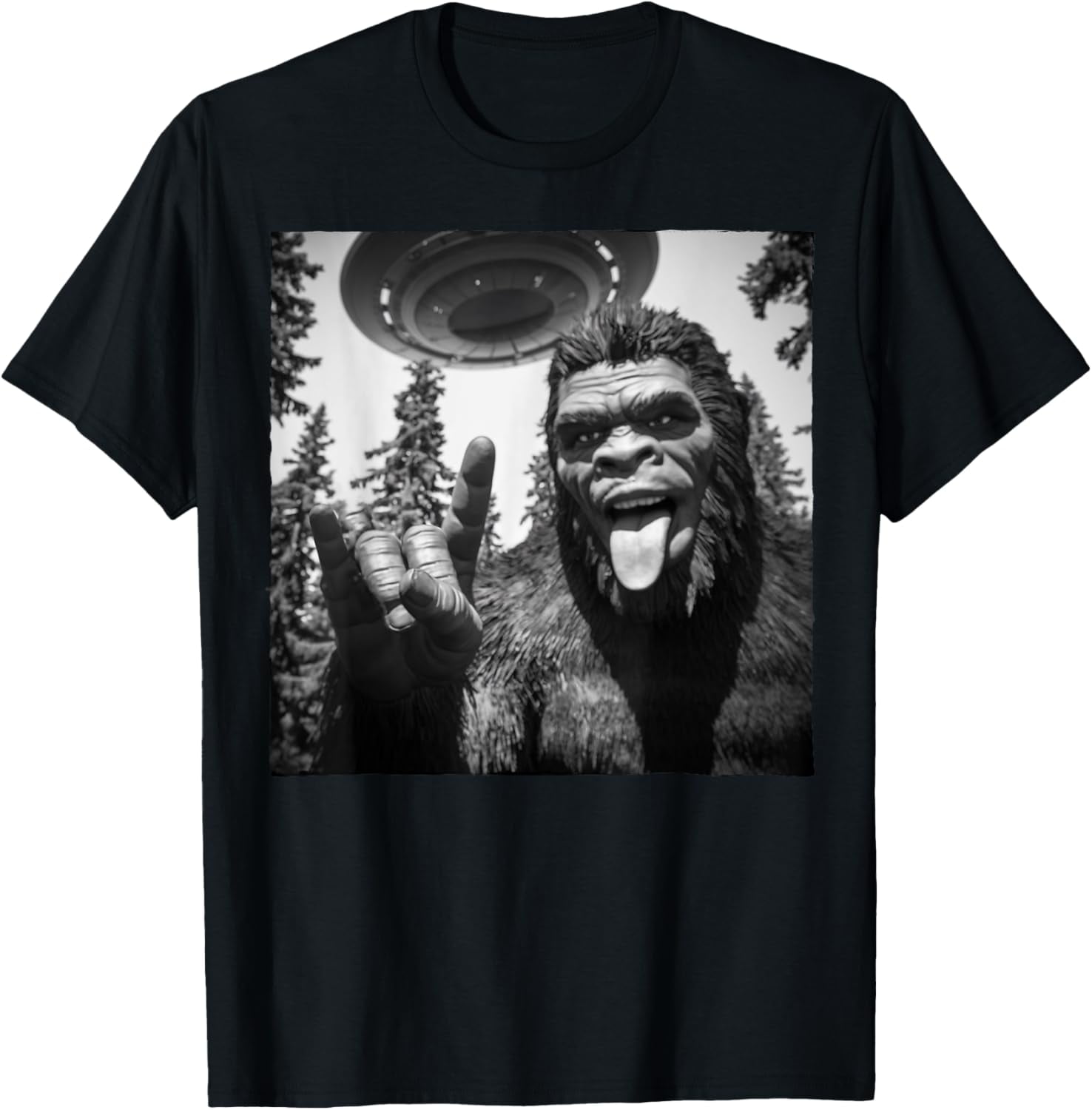 Bigfoot Rock On Selfie With UFO Alien Gifts Men Women Kid T-Shirt ...