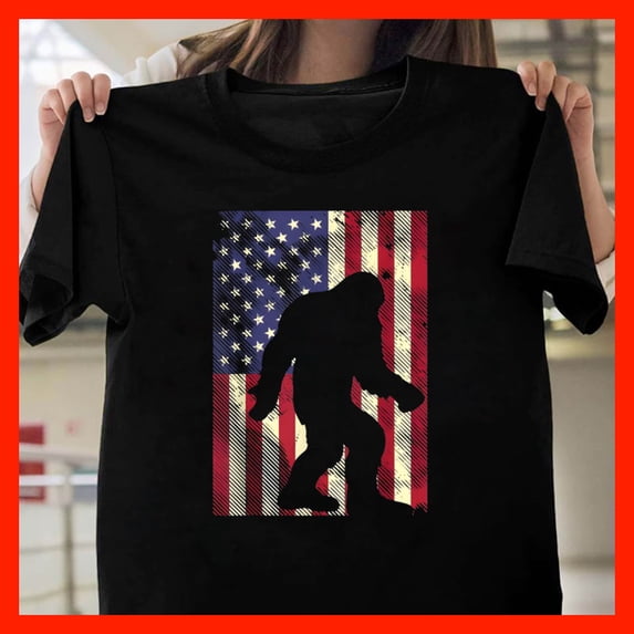 Bigfoot Silhouette American Flag T-Shirt - Sasquatch Cryptid Patriotic ...