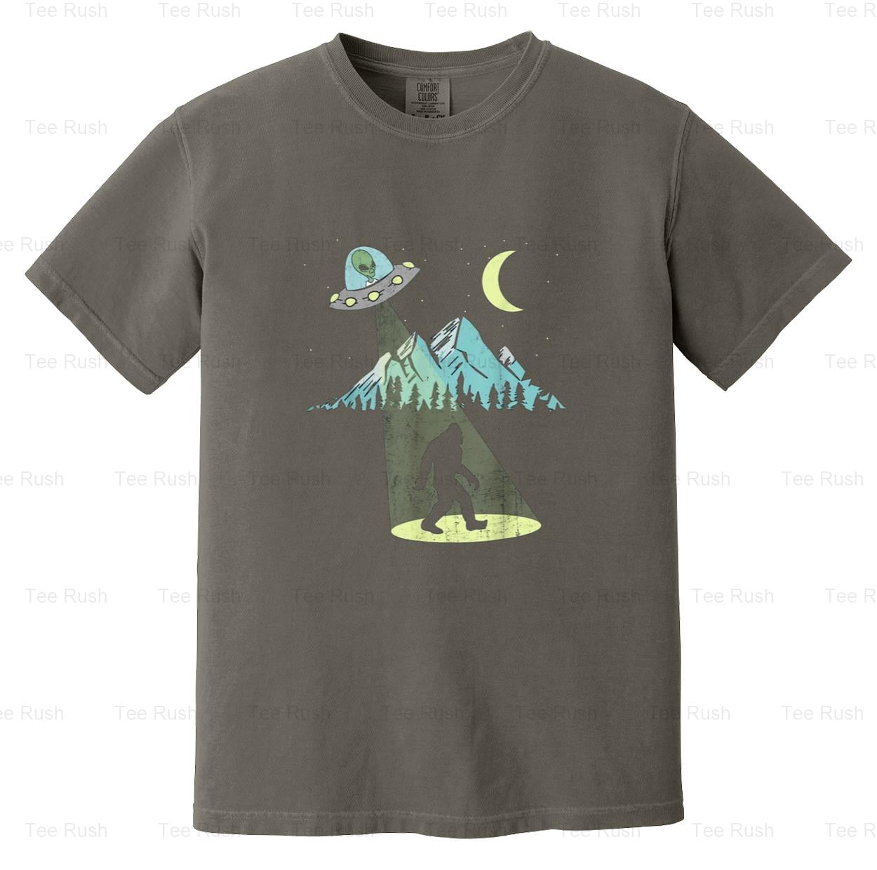 Bigfoot UFO Abduction Moon Mountain Alien Funny Gift, Sasquatch ...