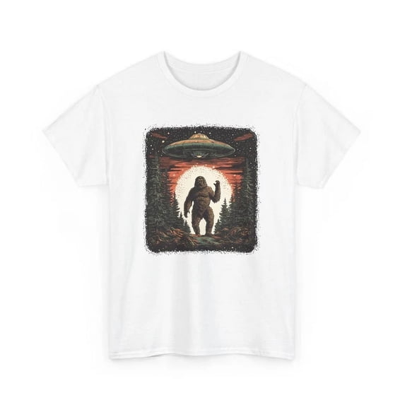 Bigfoot & UFO Alien Shirt, Alien Space Graphic Tee, UFO T-Shirt for ...
