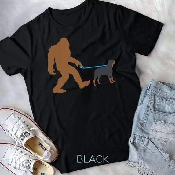 Bigfoot Walking Rottweiler Dog Shirt, Sasquatch Gift Unisex T-Shirt ...