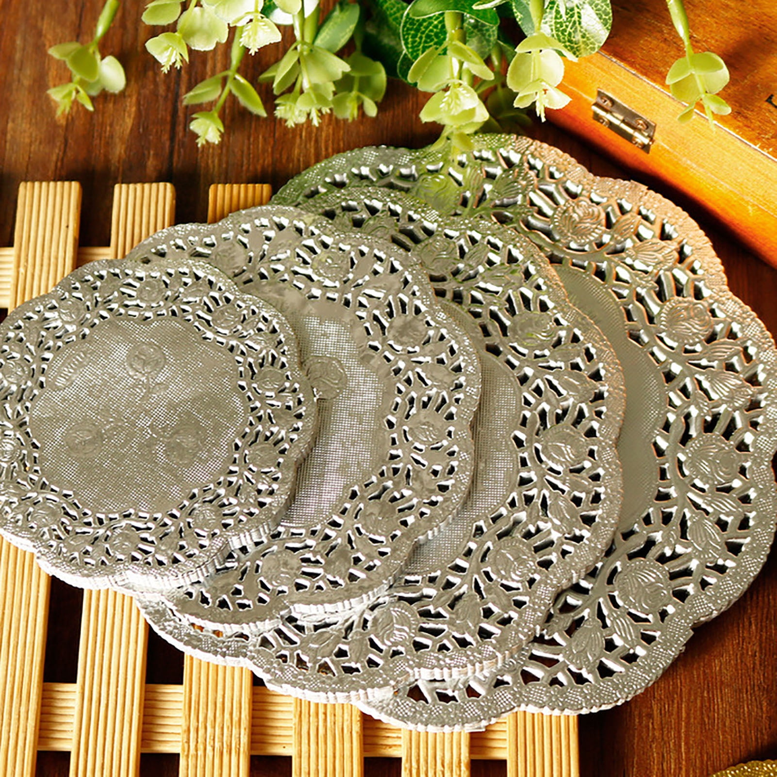 Biplut 50Pcs Round Paper Lace Doilies Cake Placemat Exquisite Lace Edge ...