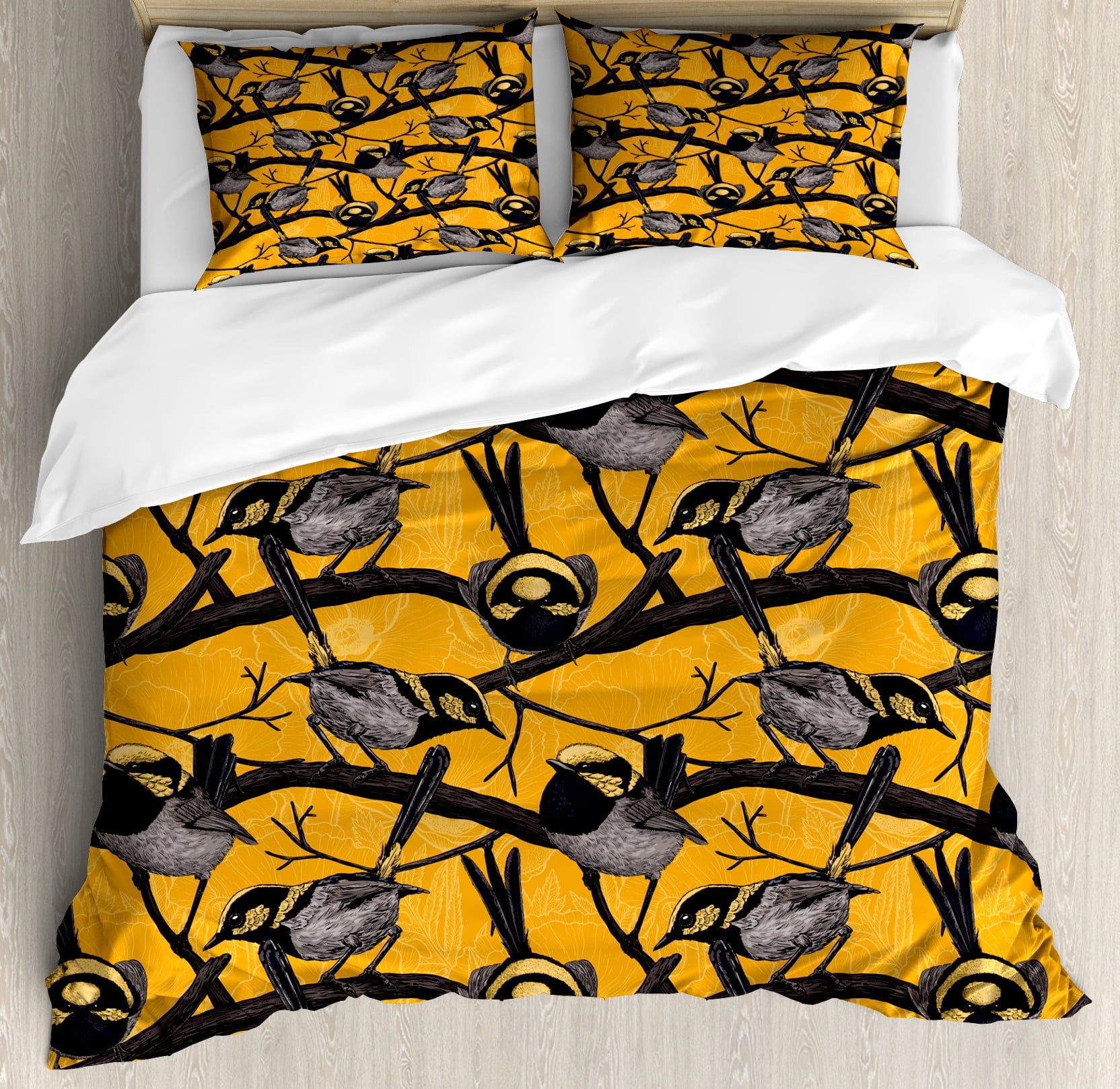 Bird Duvet Cover Set, Flying Animal Wren on Twigs Realistically Drawn ...