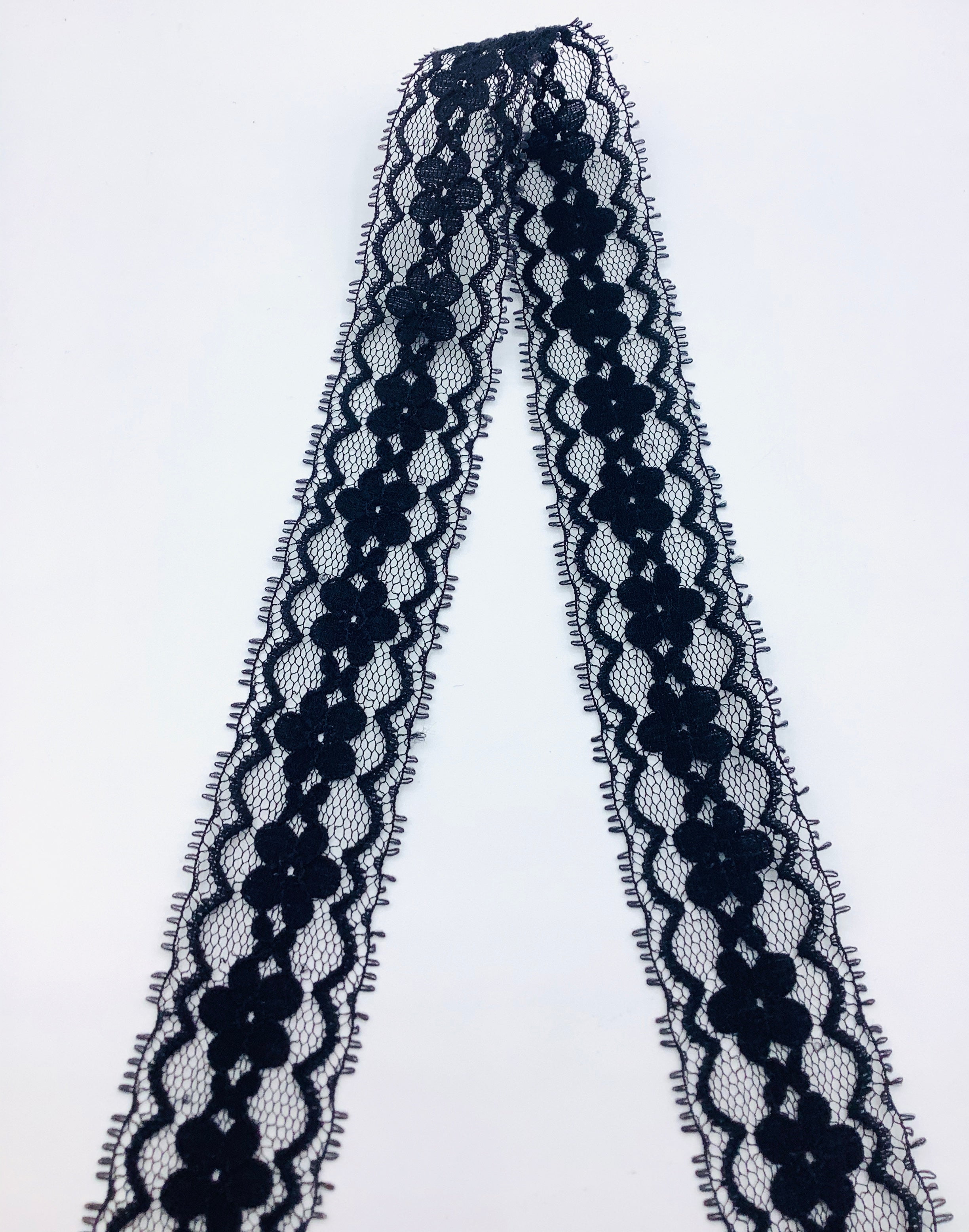 Black 1-1/4" Lace Pico Edge Galloon - Walmart.com