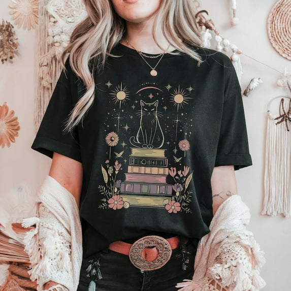 Black Cat Books Witchy Retro Vintage Aesthetic Graphic Tee, Mystical ...