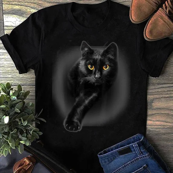 Black Cat Yellow Eyes Pet Animal Nature Graphic Retro Vintage Style Tee ...