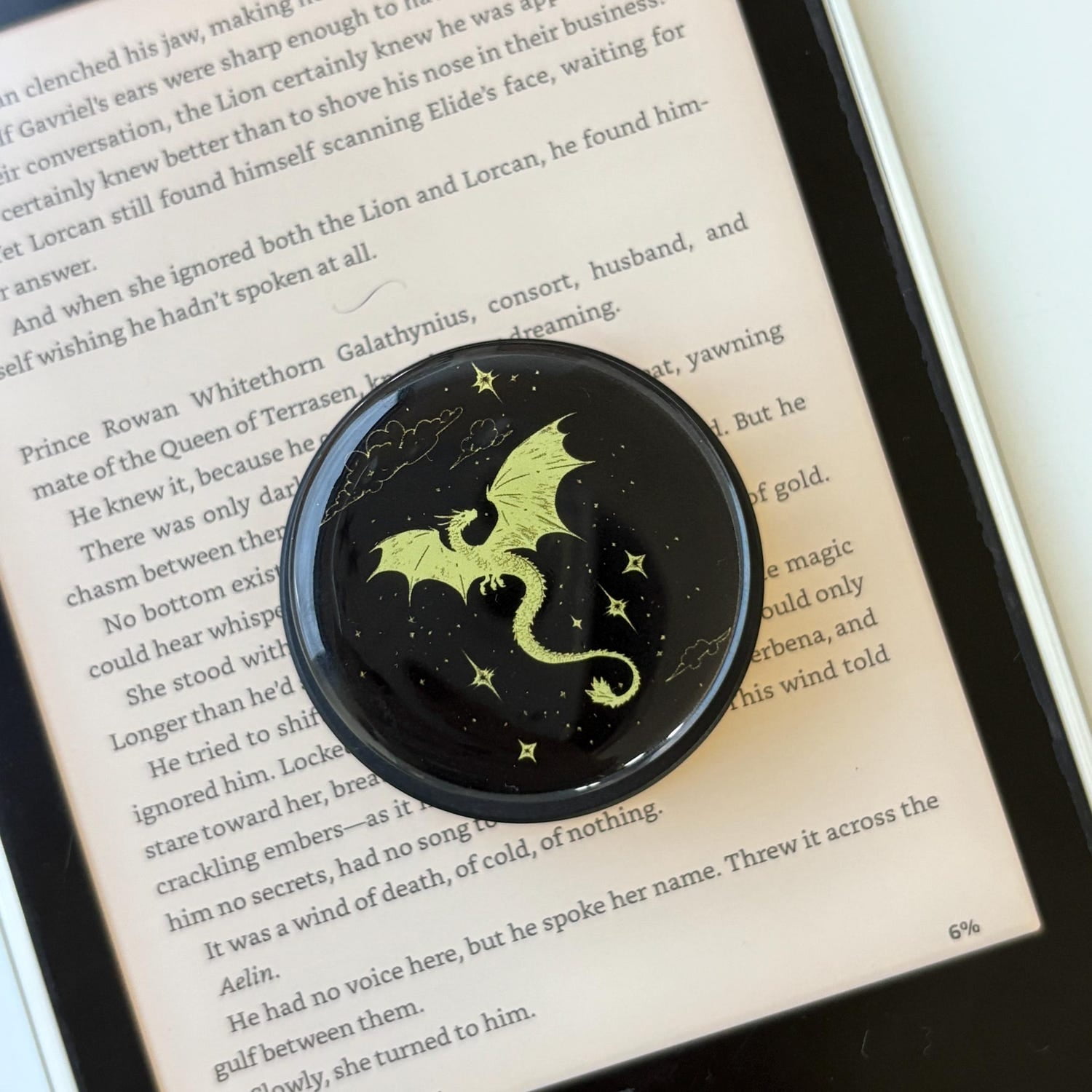 Black Dragon Grip | Grip | Holder | Bookish Accessories | Phone Holder ...