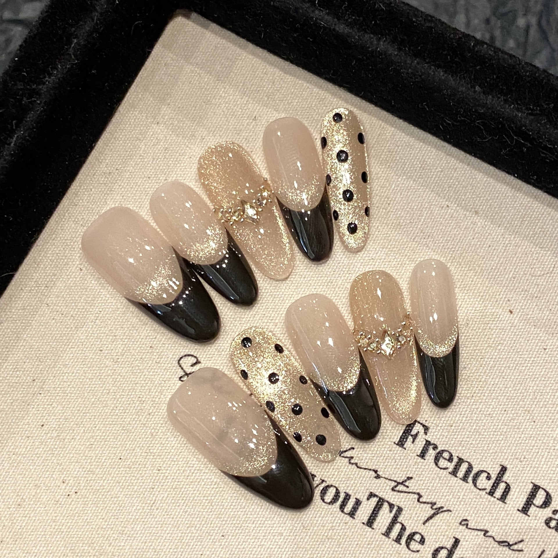 [Black Jinhe] Purely handmade wearing nail advanced sense He ...