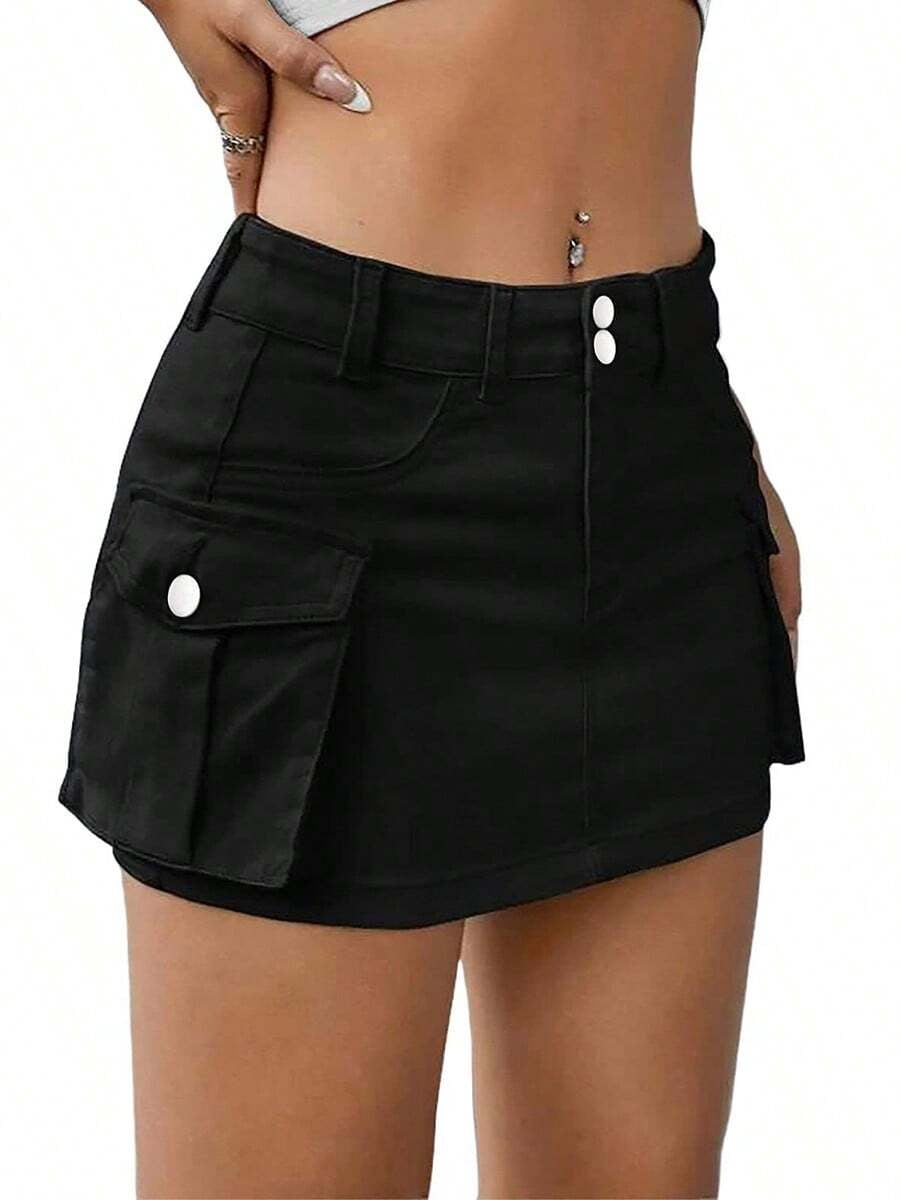Black Low Rise Cargo Mini Skirt With Button Closure And Front Pocket ...
