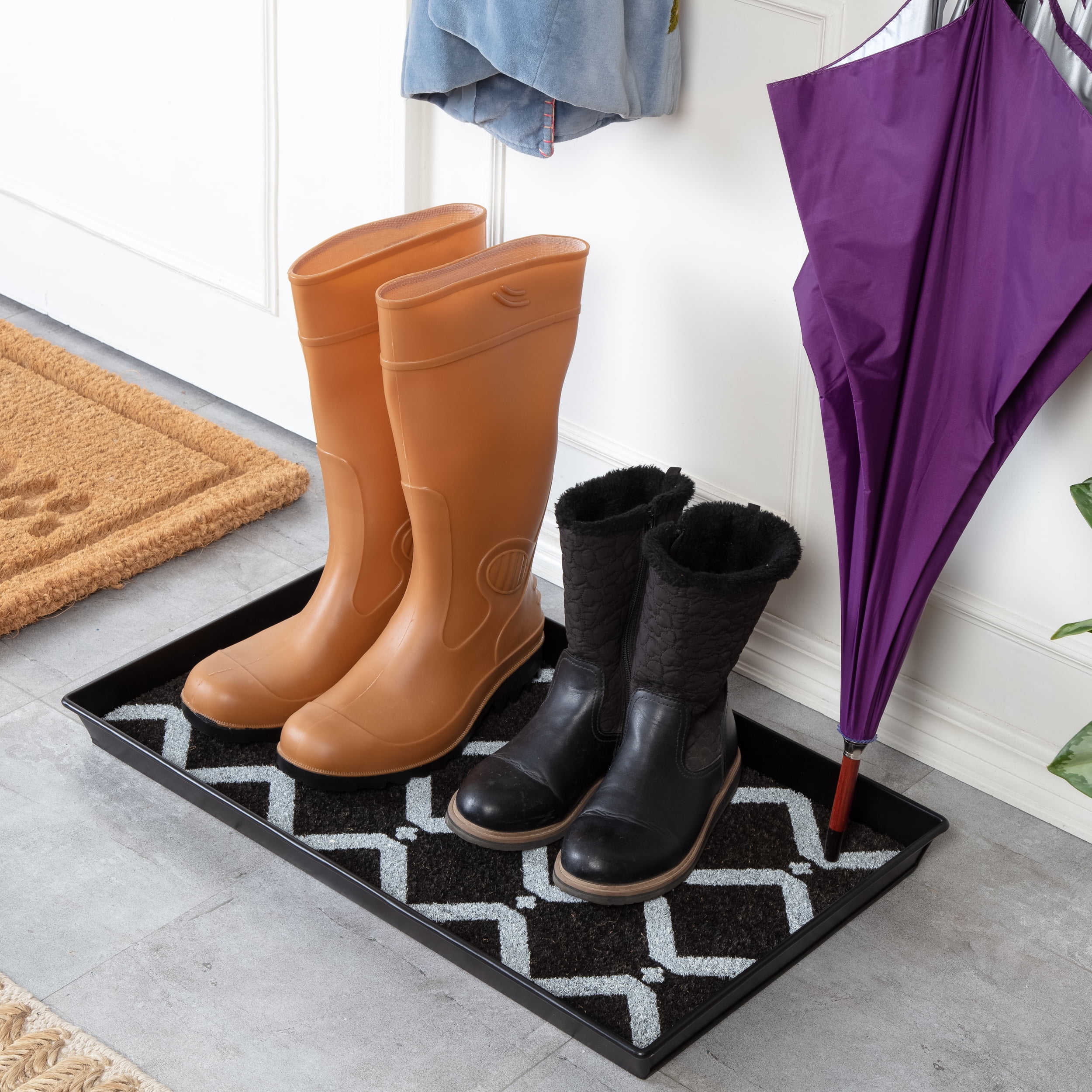 Black Metal Boot Tray with Black & Ivory Diamond Coir Insert - Walmart.com