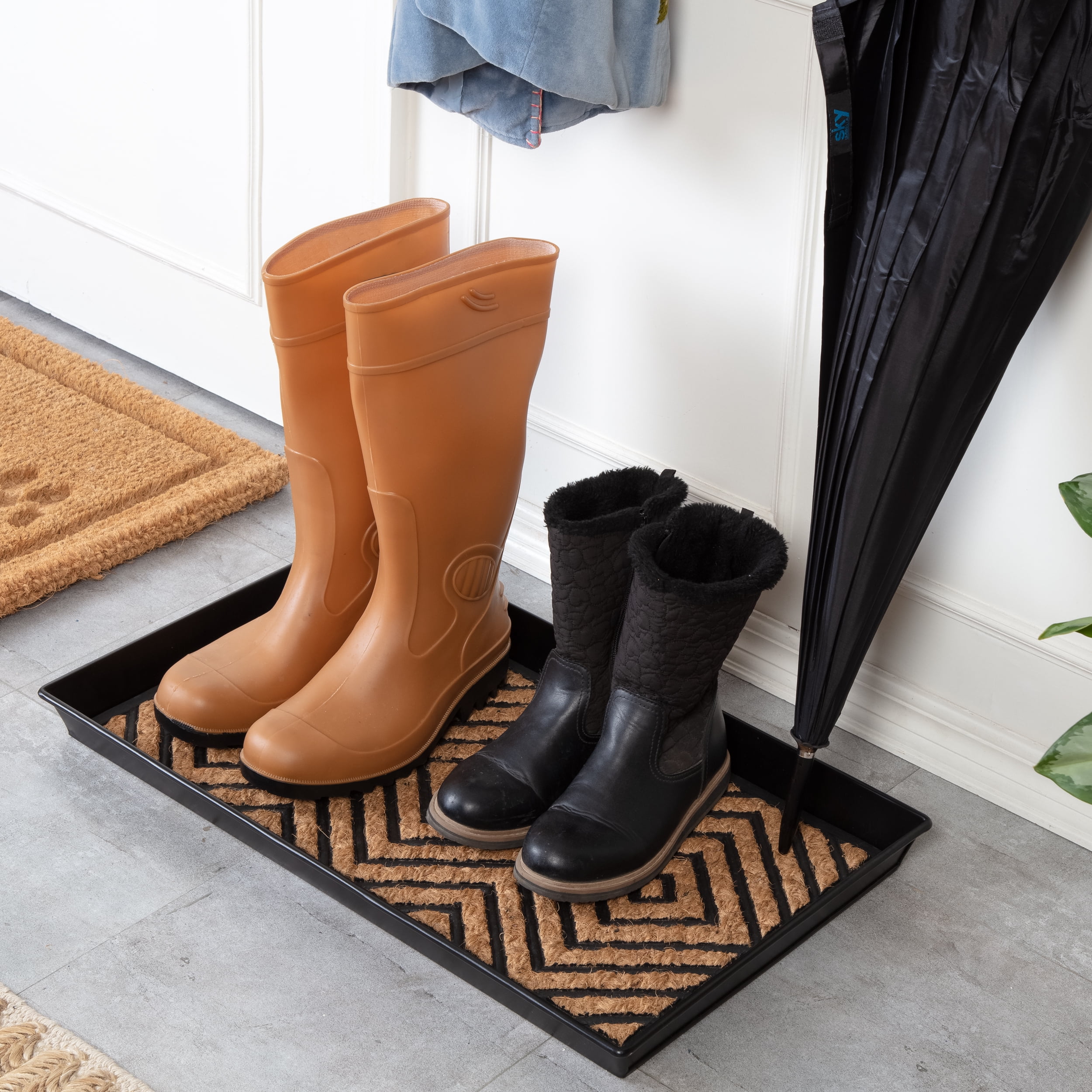 Black Metal Boot Tray with Diamond Coir and Rubber Insert - Walmart.com