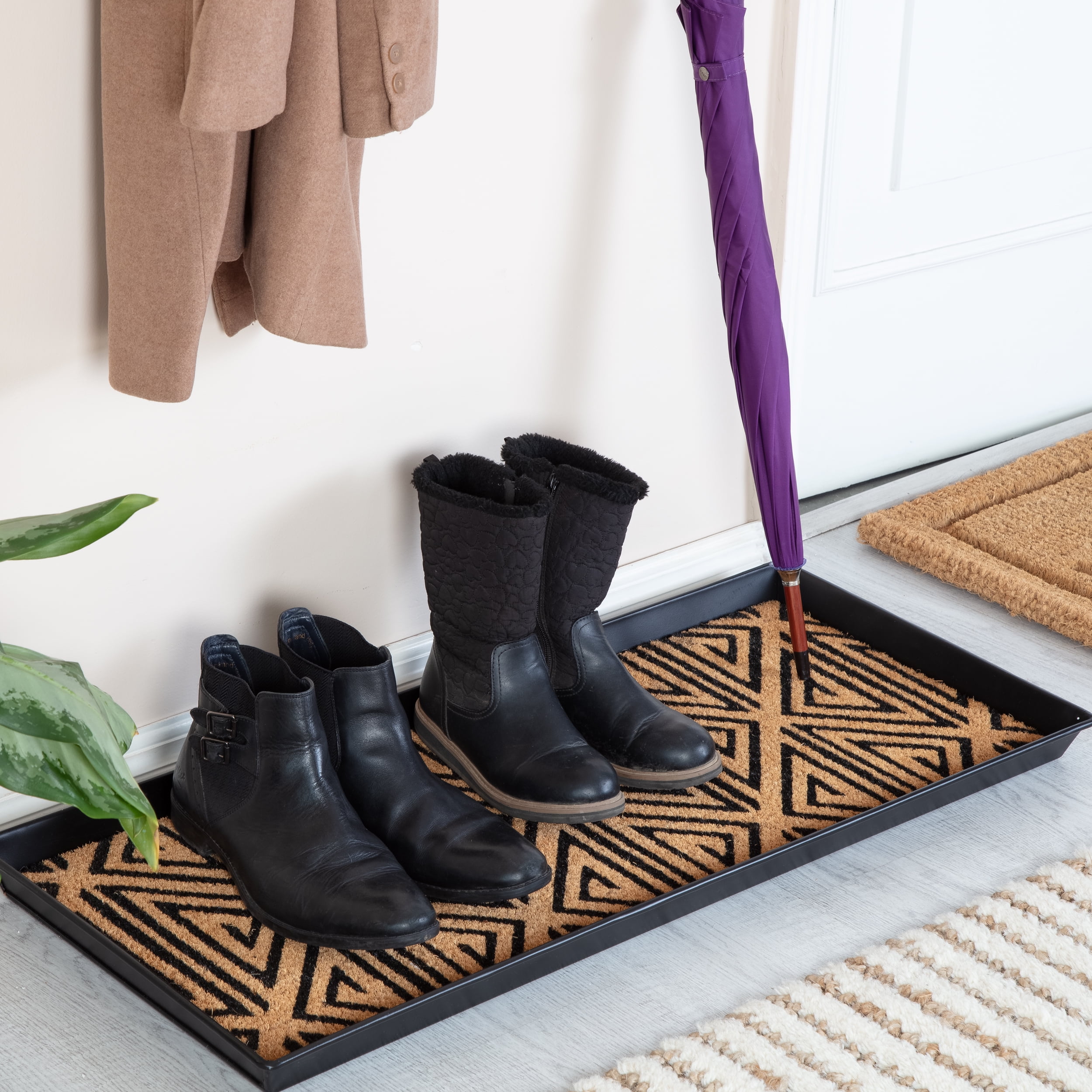 Black Metal Boot Tray - Durable Metal Tray with Coir Insert - Walmart.com