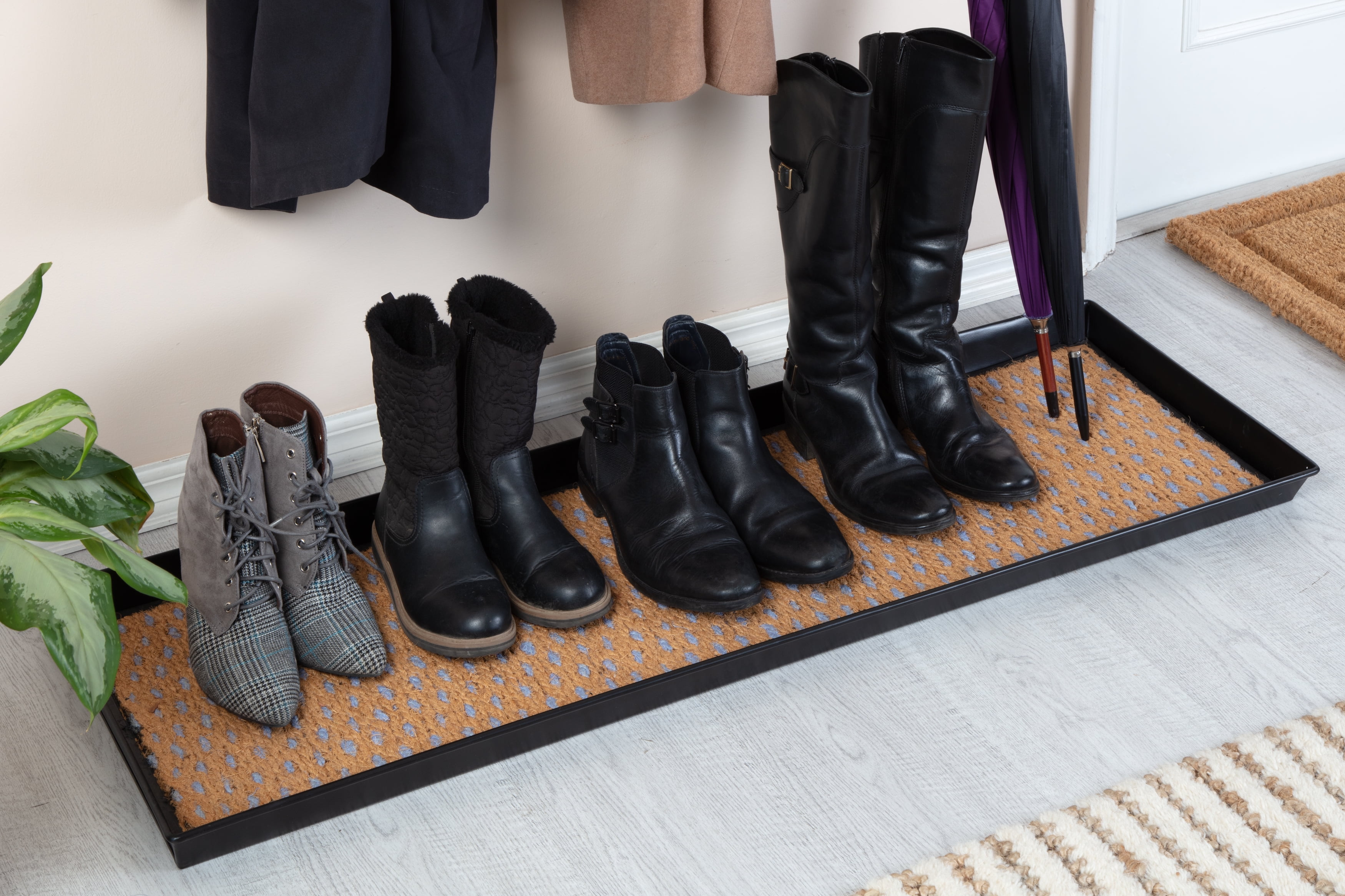 Black Metal Boot Tray with Tan & Blue Coir Insert - Walmart.com