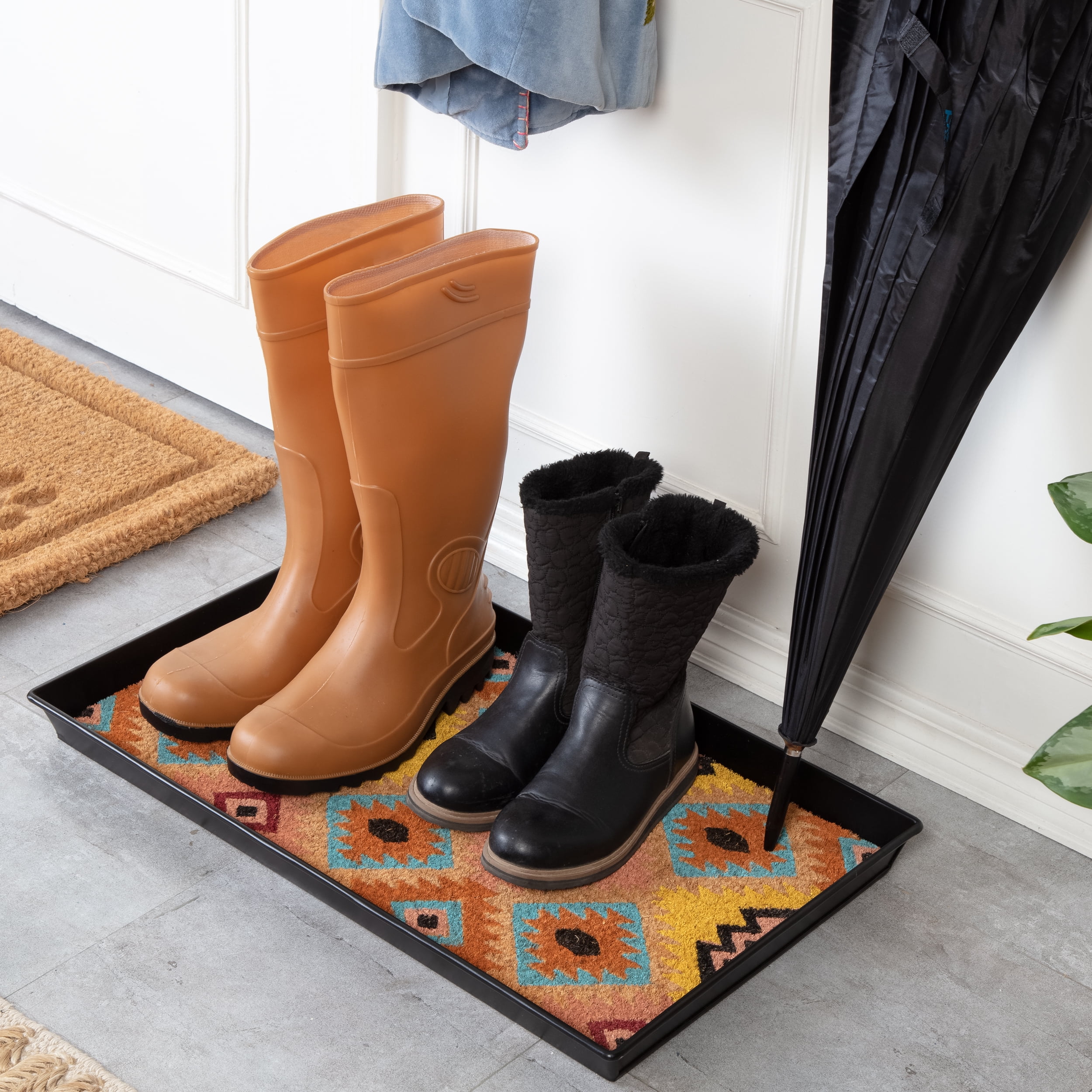 Black Metal Boot Tray with Tan & Multi Coir Insert - Walmart.com