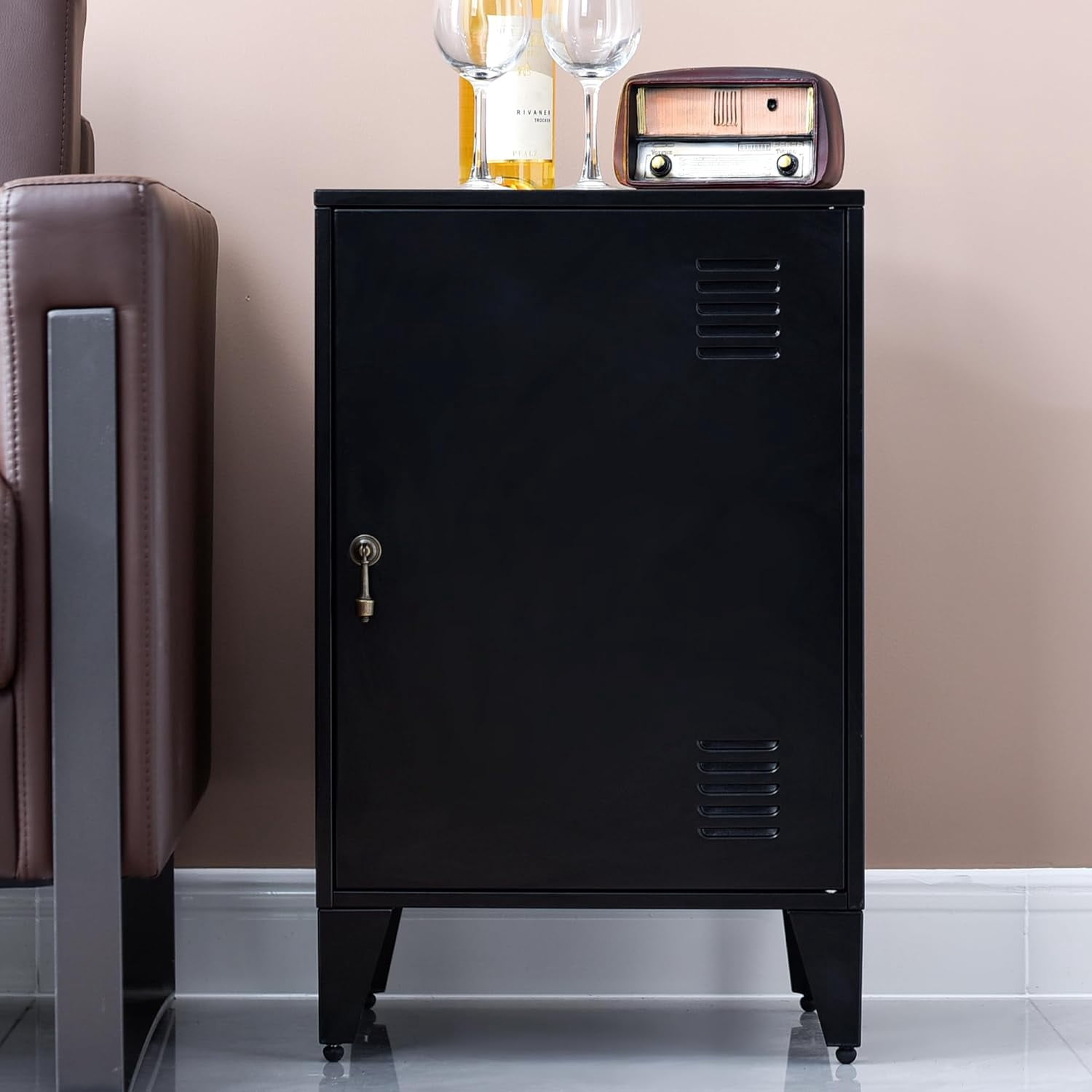Black Metal Nightstand for Bedroom, Night Stands with One Door and ...