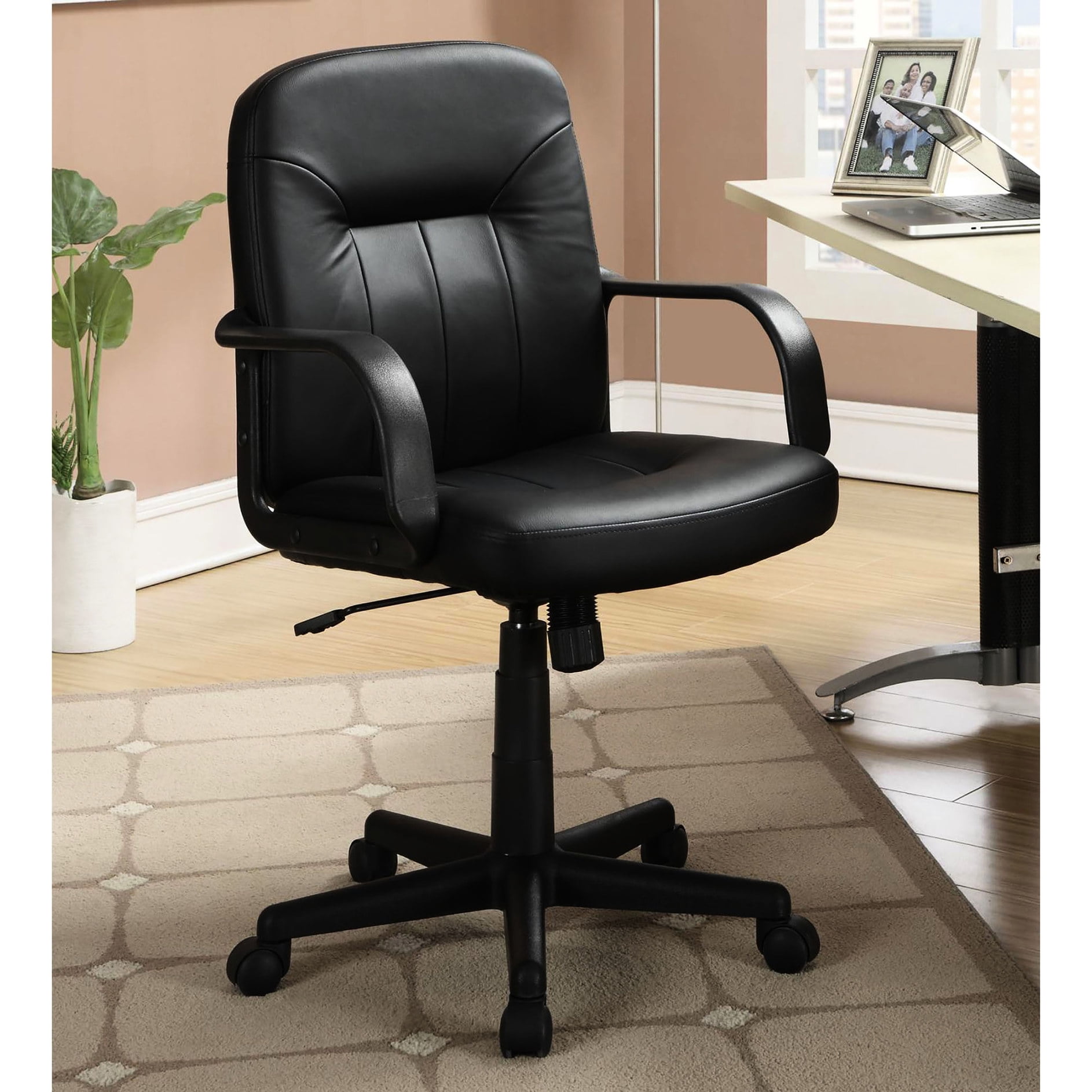 Black Office Chair - Sloped Arms & Low Profile - Office Setup / Fits ...