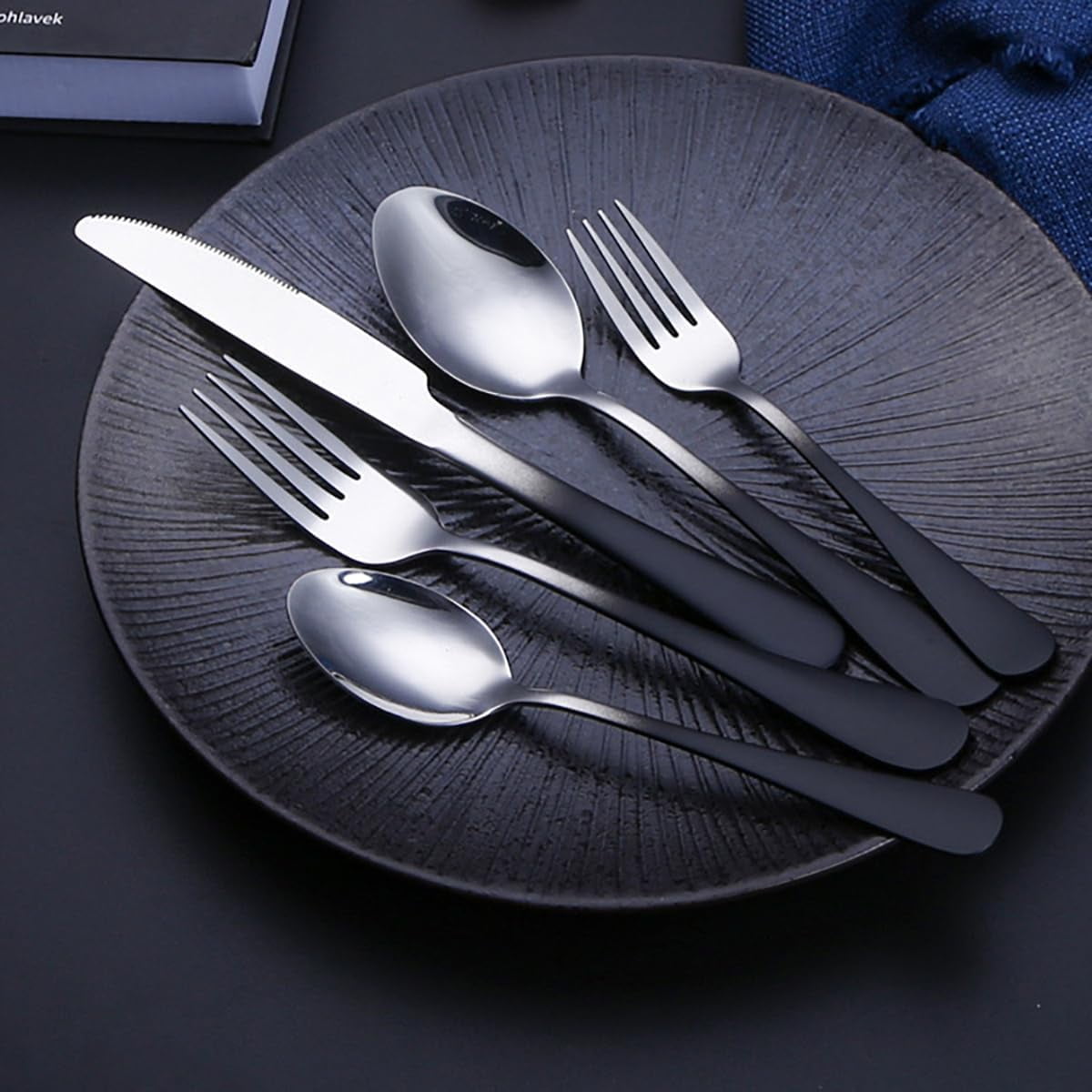 Black Silverware Set for 6 Modern 30 Piece Flatware Set 18/10 Stainless ...
