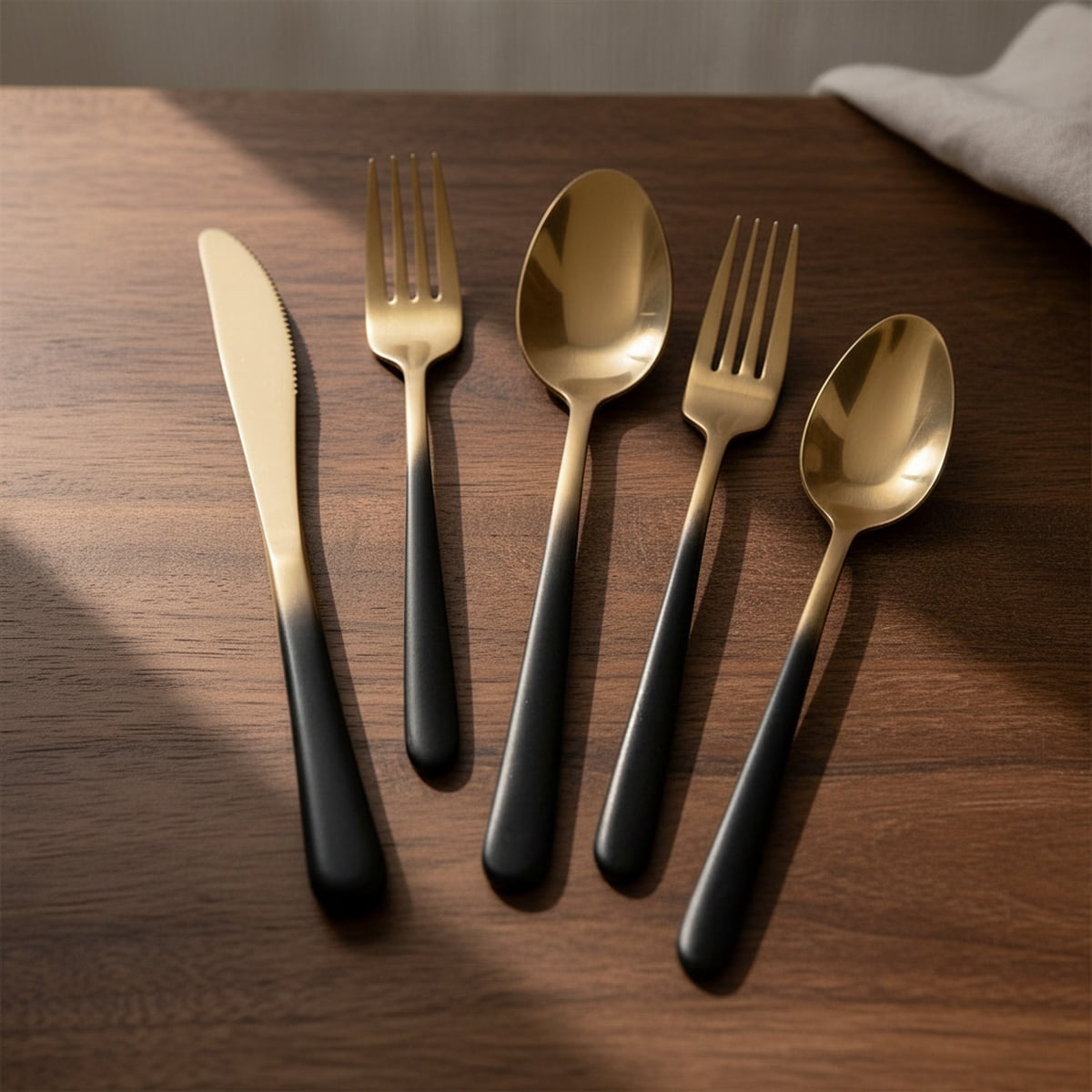 Black Silverware Set, Elegant 20 Piece Flatware Set, 18/10 Stainless ...